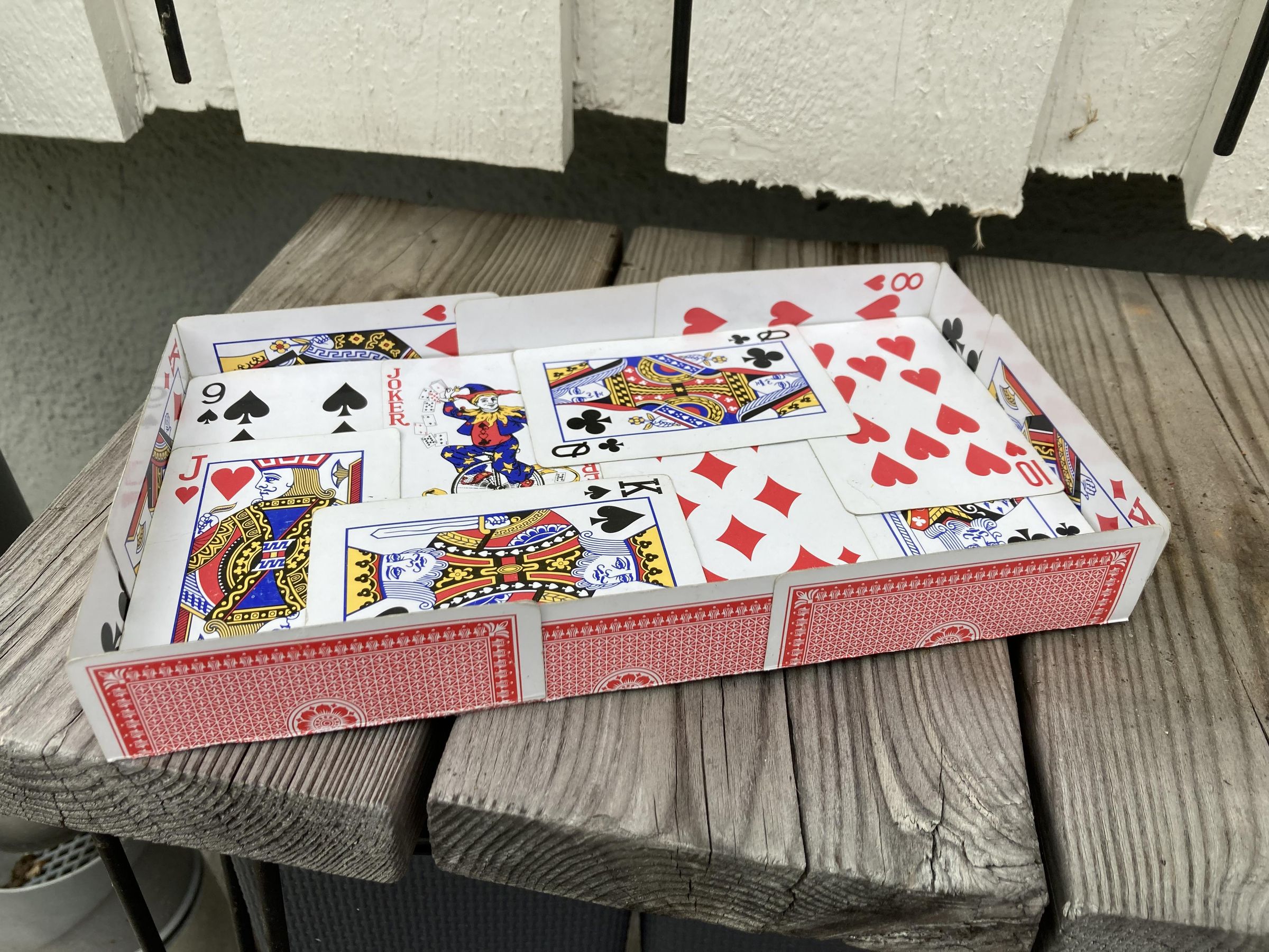 Tray Made Out of Cards : 6 Steps - Instructables