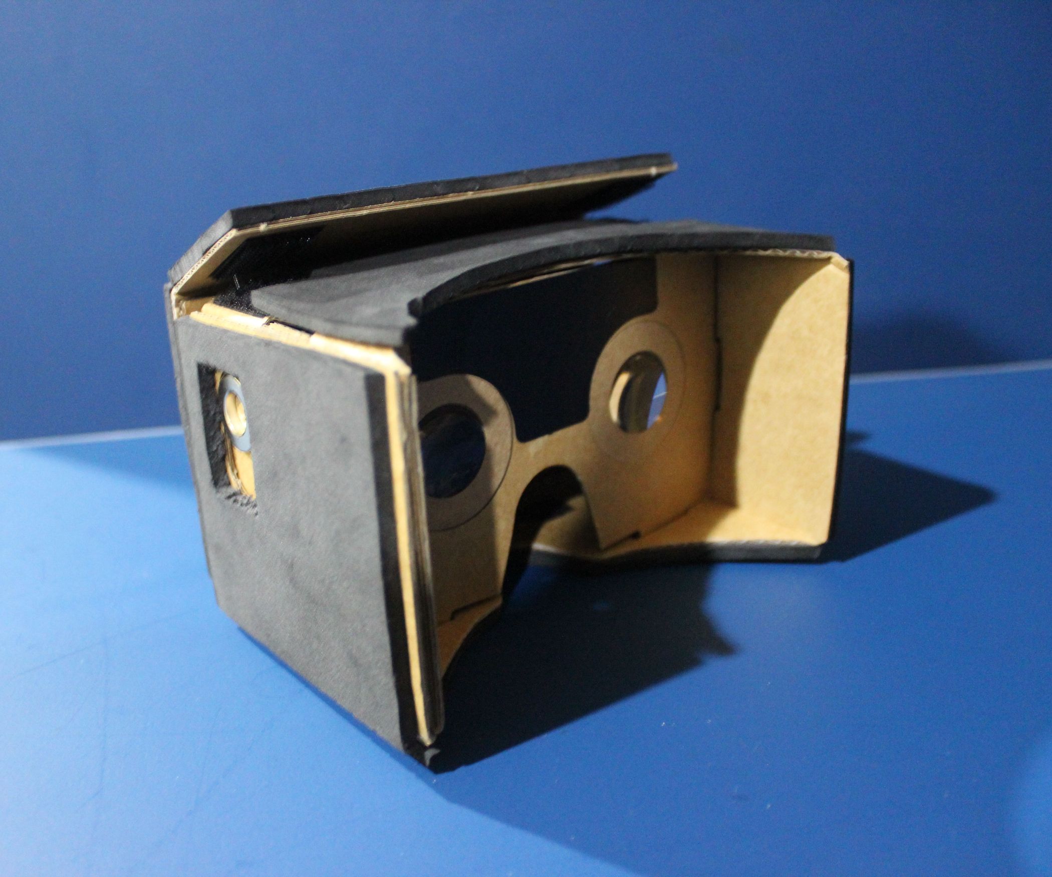 Fun Foam DODOcase VR Kit Mod : 4 Steps - Instructables
