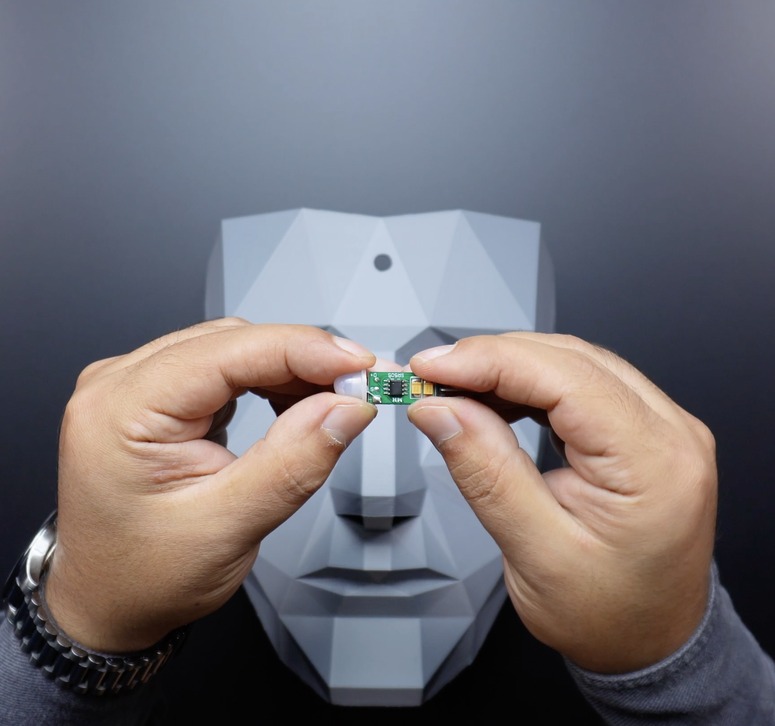 Face With Animatronic Eyes, Motion Detection and Voice : 6 Steps (with ...