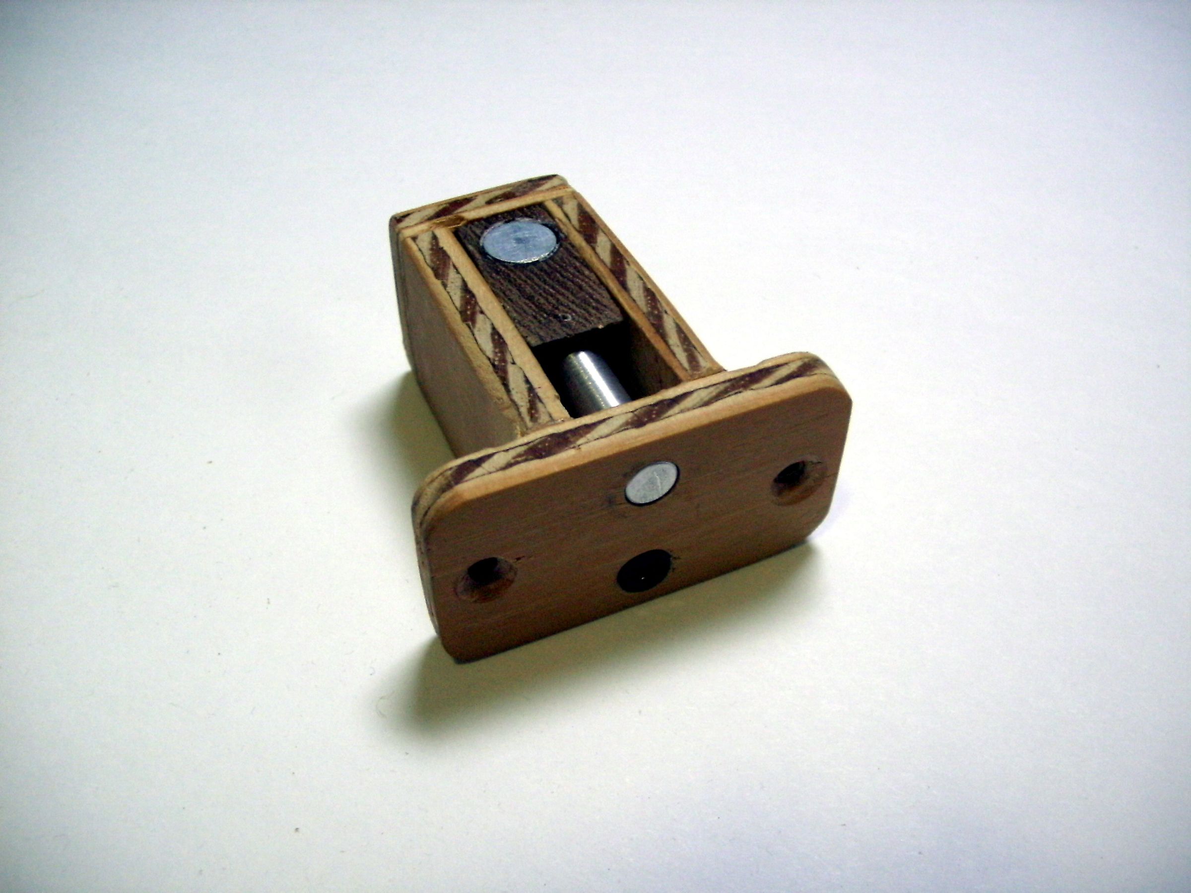 Hidden Magnetic Door Bolt : 4 Steps (with Pictures) - Instructables
