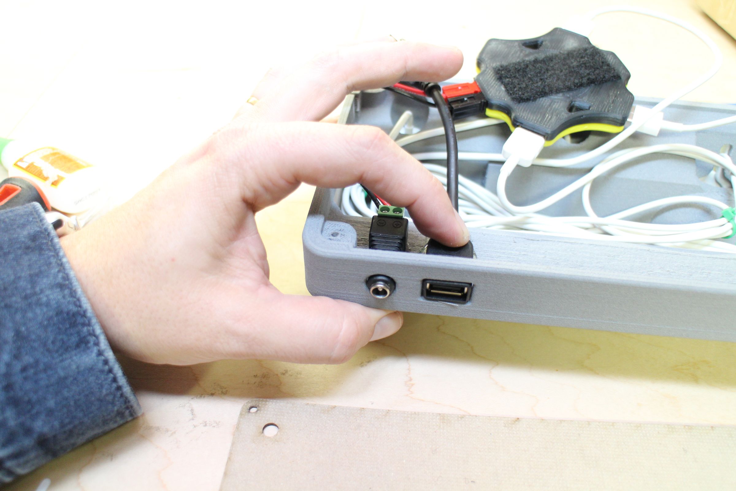 Apple Charging Dock : 9 Steps (with Pictures) - Instructables