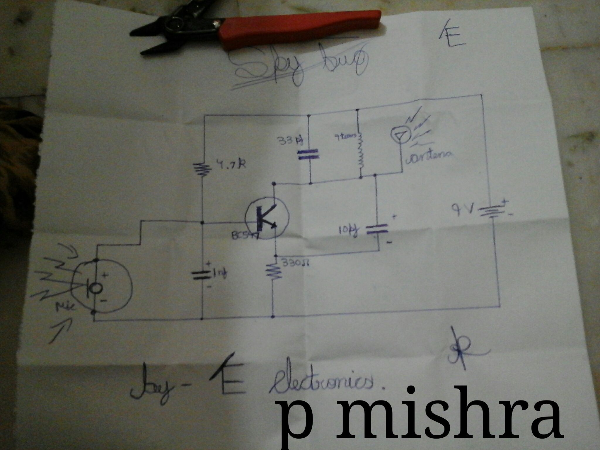 Mini Fm Transmitter : 4 Steps - Instructables