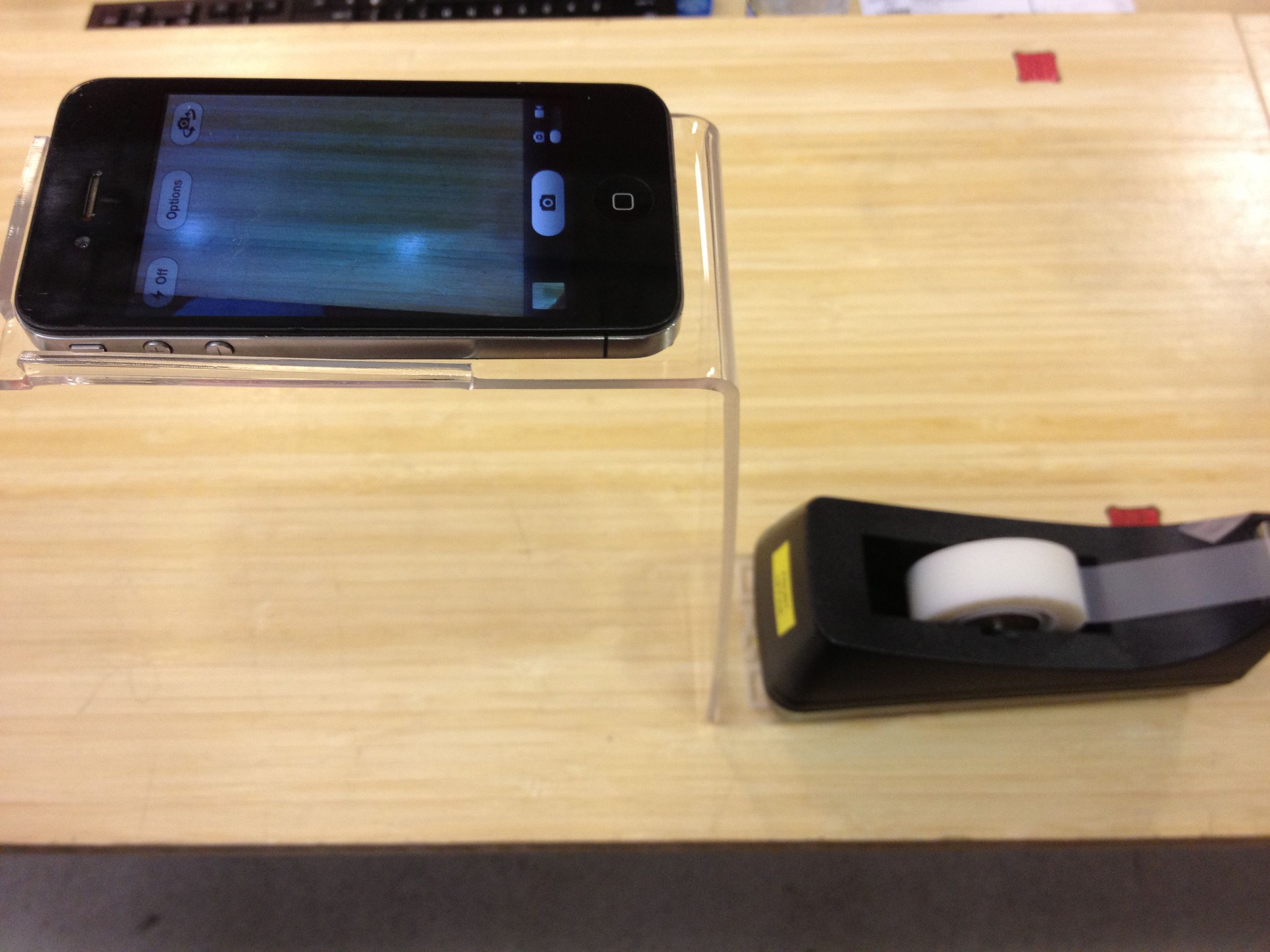 How to Make a Quick Key 'Scan Stand' for IPhone 4/4S/5 : 3 Steps ...