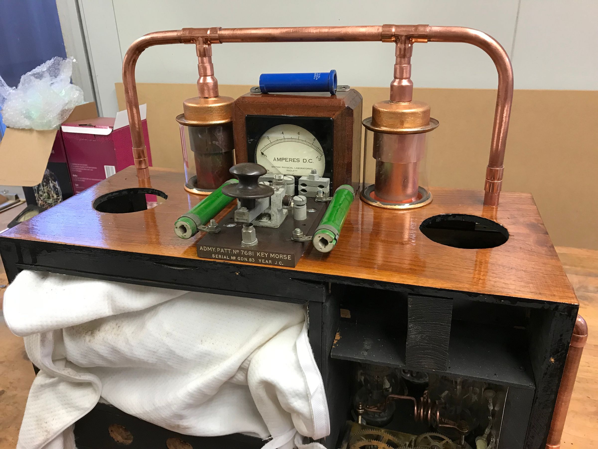 SteamPunk Radio : 10 Steps (with Pictures) - Instructables