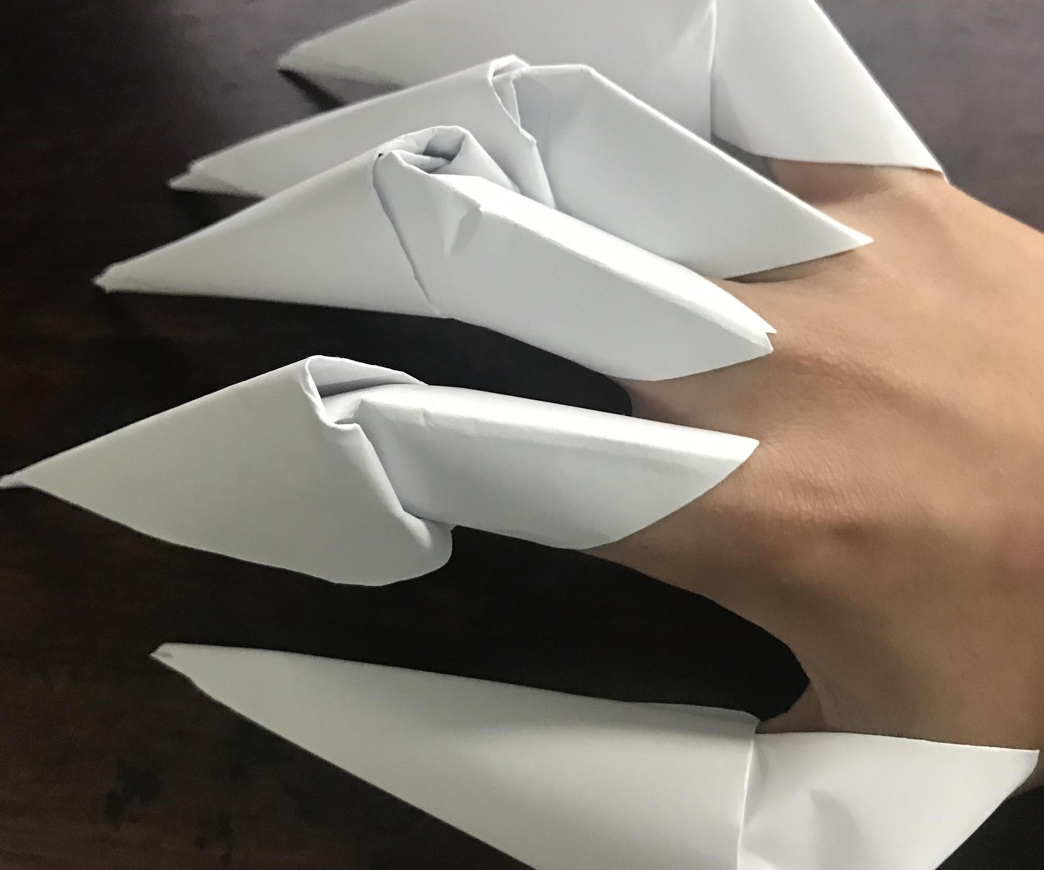 How to Create a Paper Claw : 8 Steps (with Pictures) - Instructables