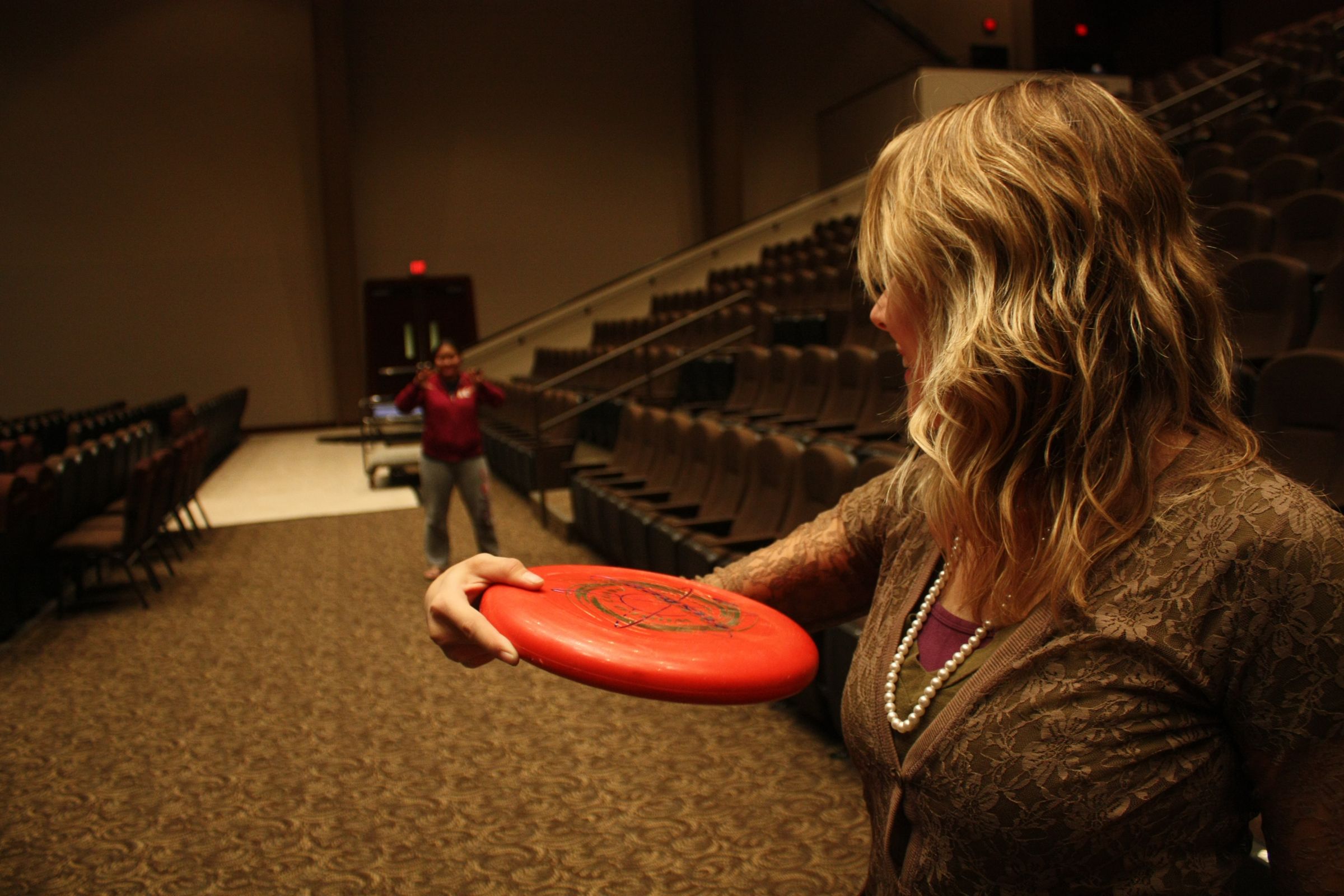 How to Throw a Frisbee : 12 Steps - Instructables
