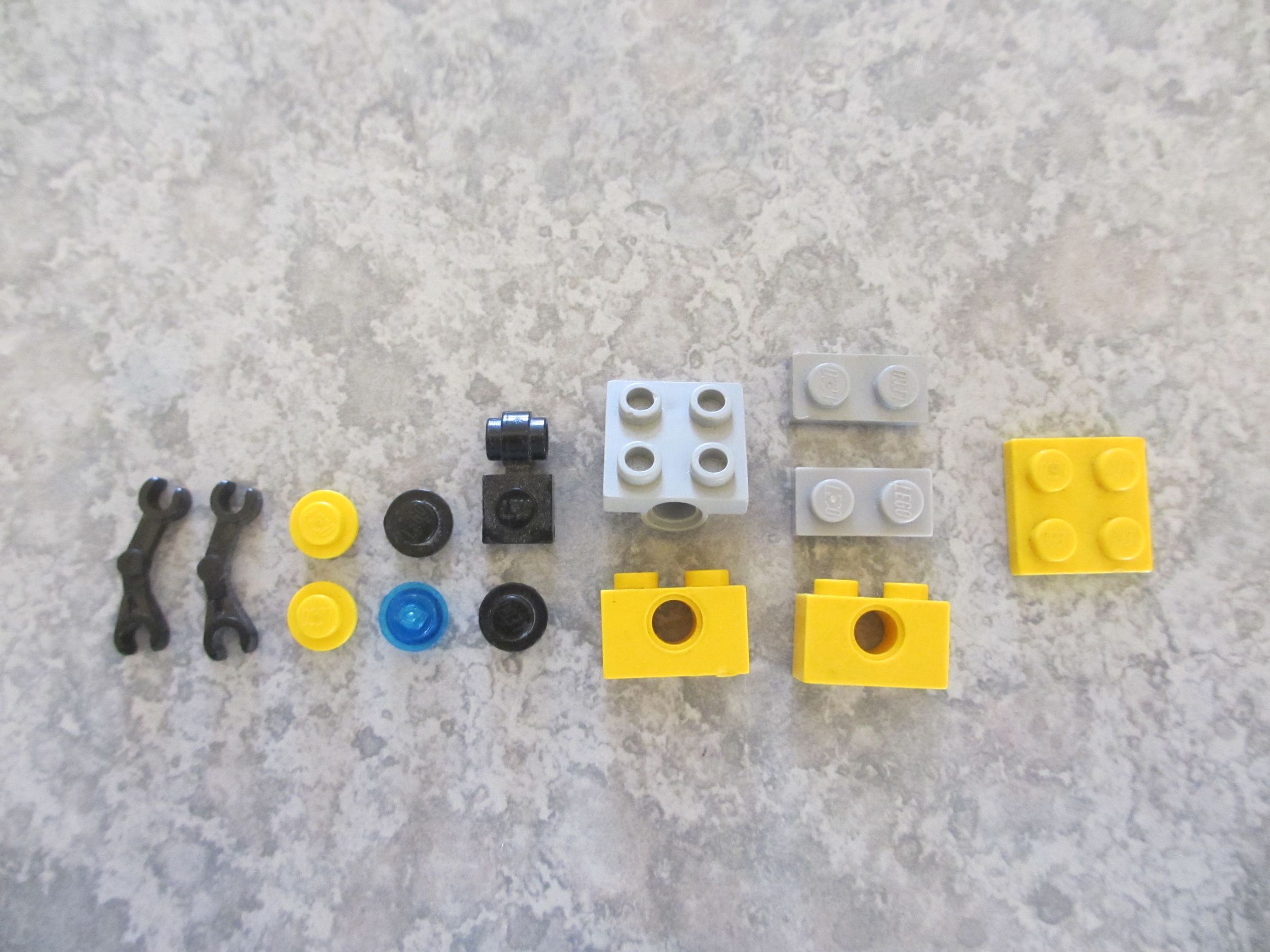 Lego Claptrap : 8 Steps - Instructables