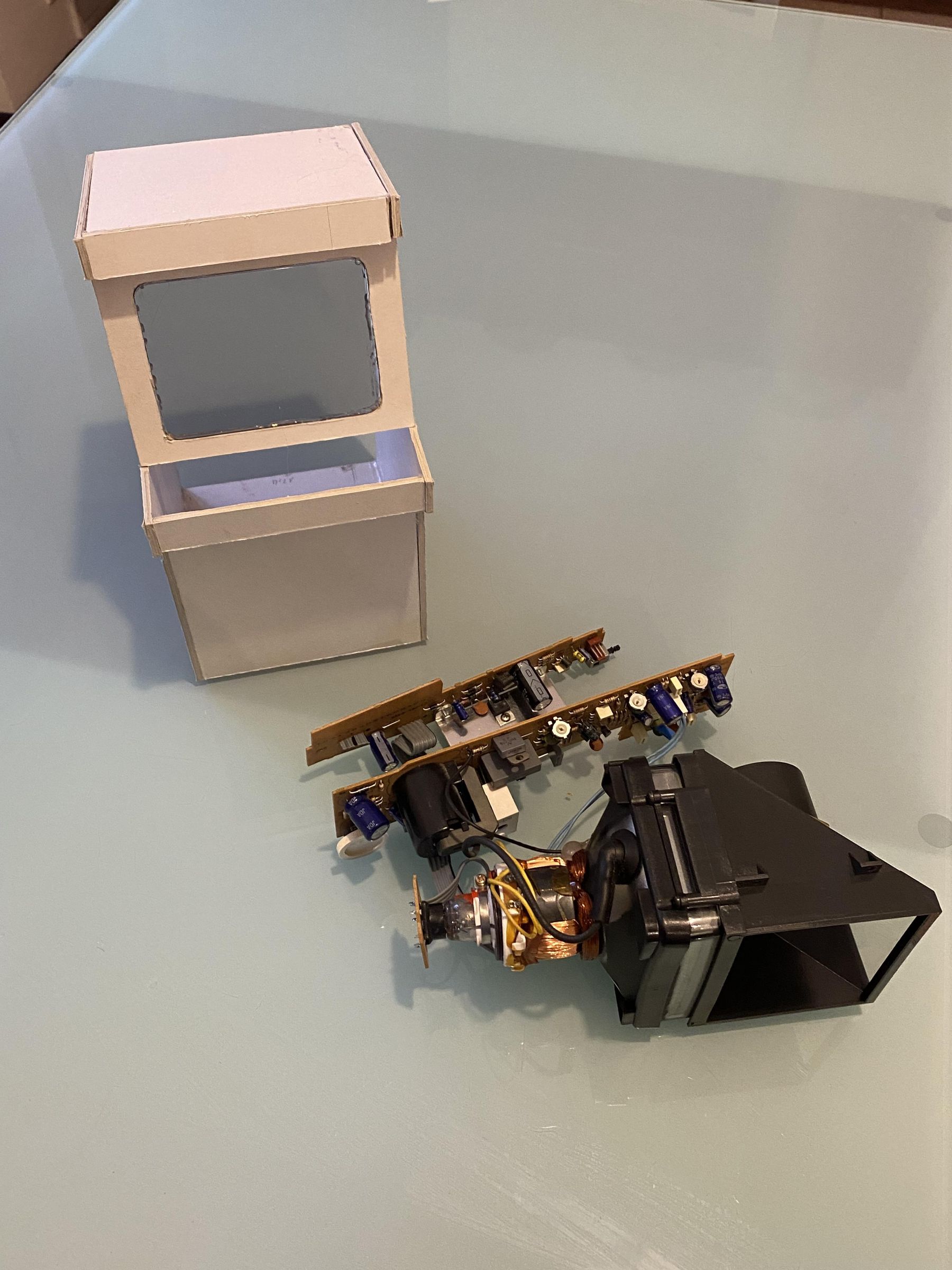 Space Invaders Mini Arcade With CRT : 7 Steps (with Pictures ...