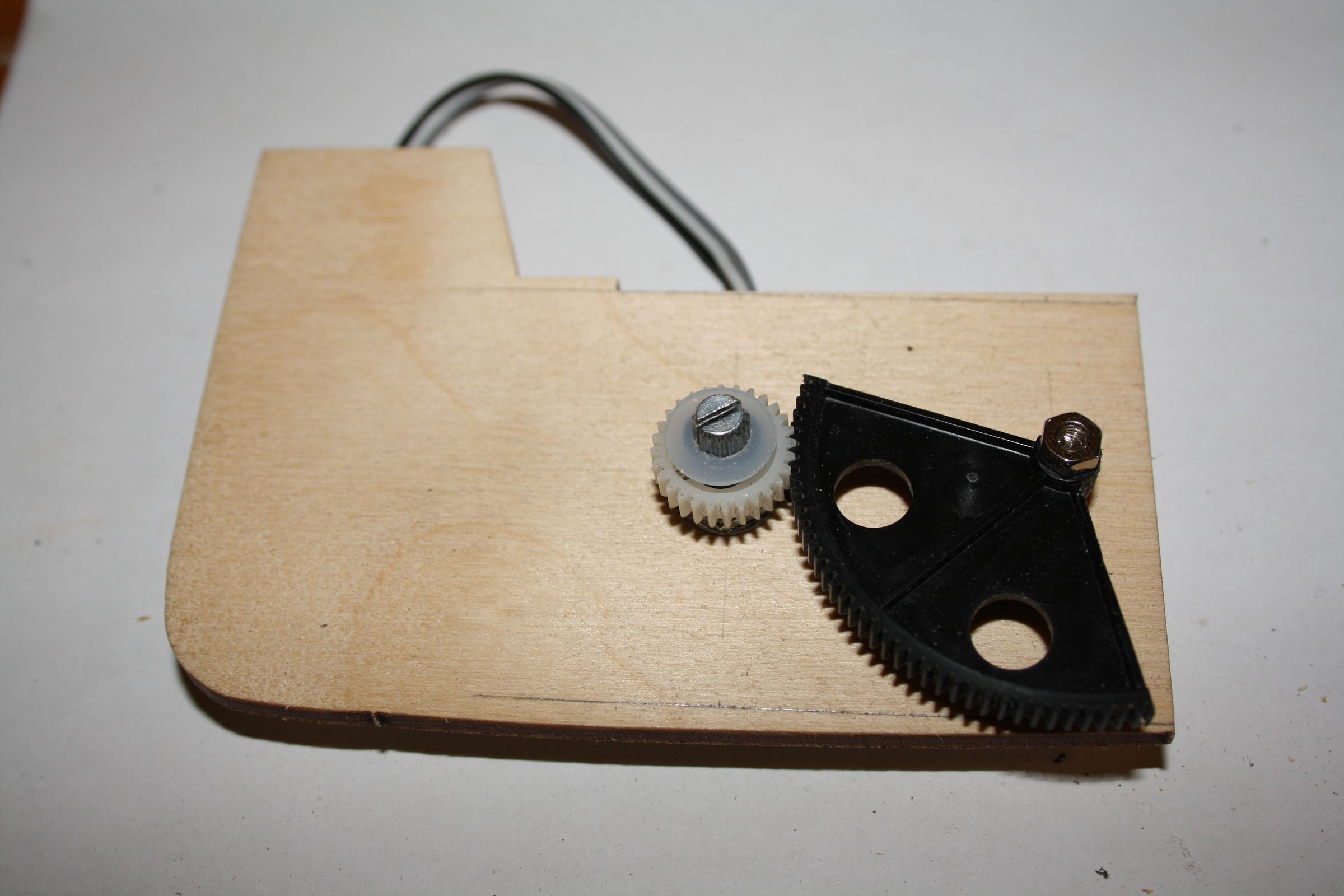 Table-Top Scissors | the Cutting Edge of Technology! : 17 Steps (with ...