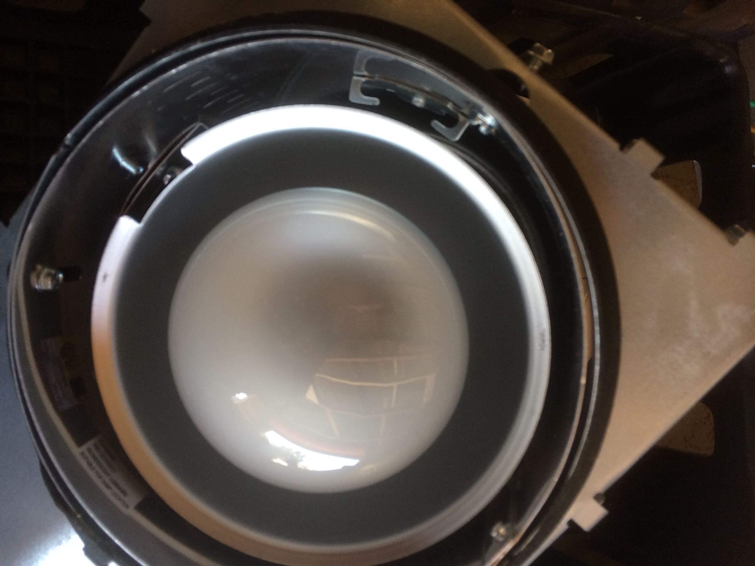 How to Install Trim in Recessed Lighting. : 8 Steps (with Pictures ...