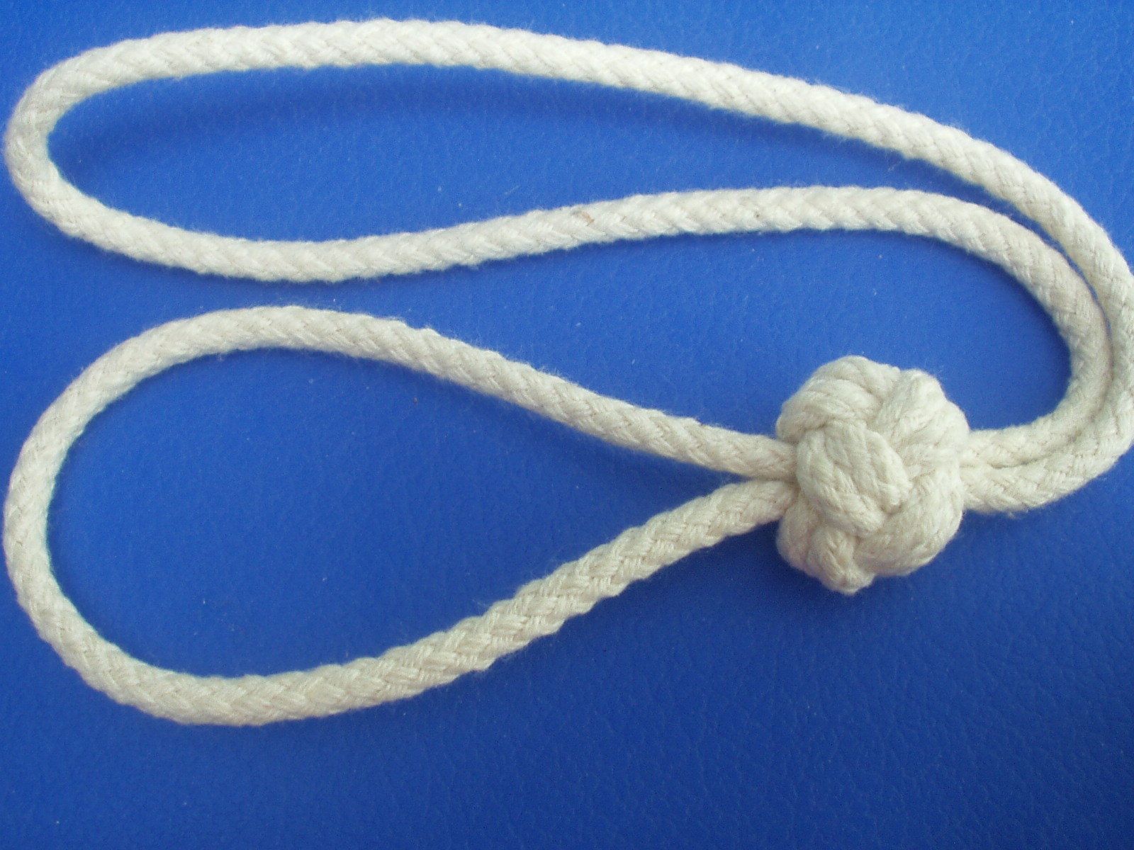 Single Strand Lanyard : 15 Steps (with Pictures) - Instructables