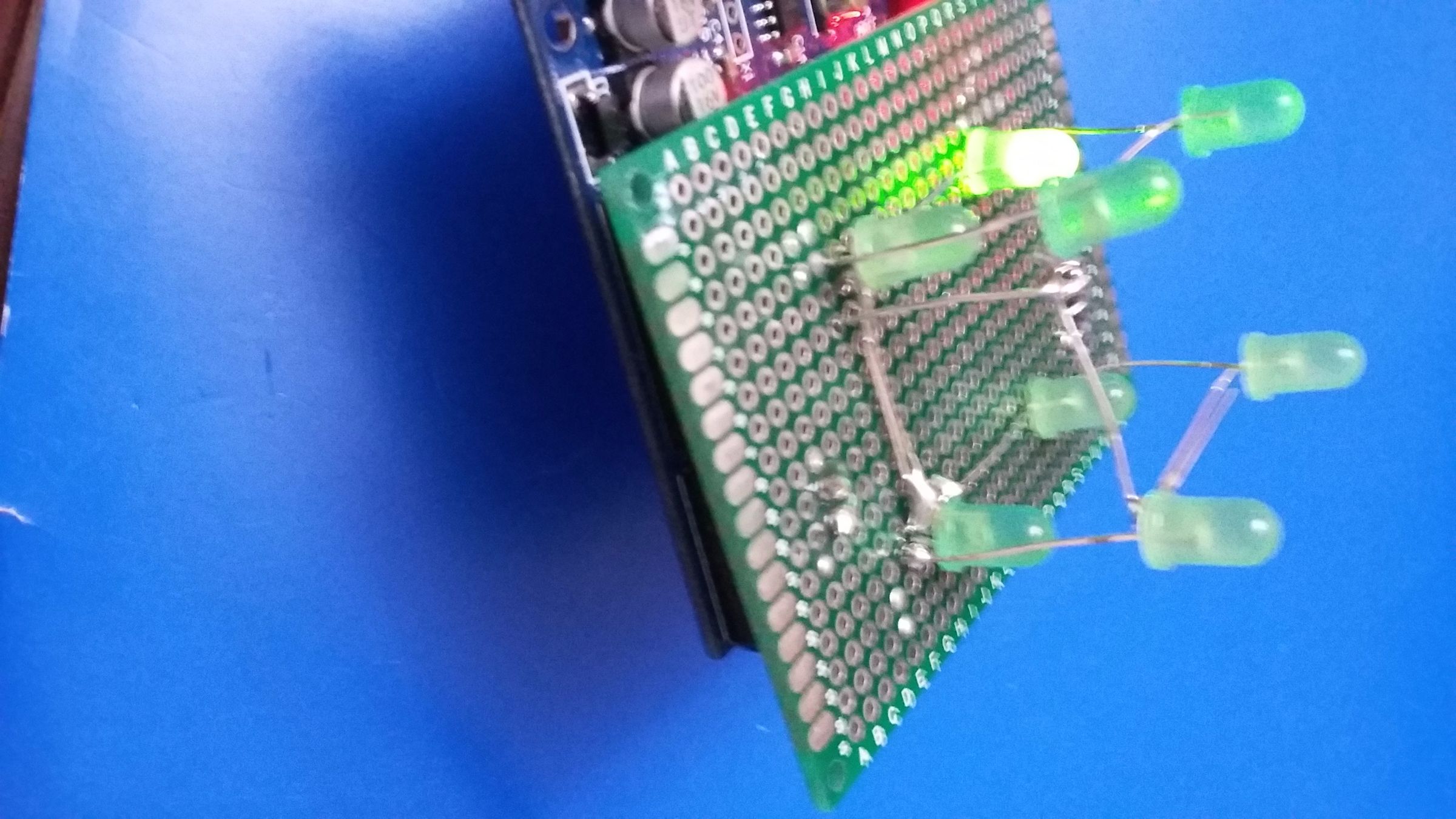 A Simple LED Cube 2X2X2 : 4 Steps (with Pictures) - Instructables