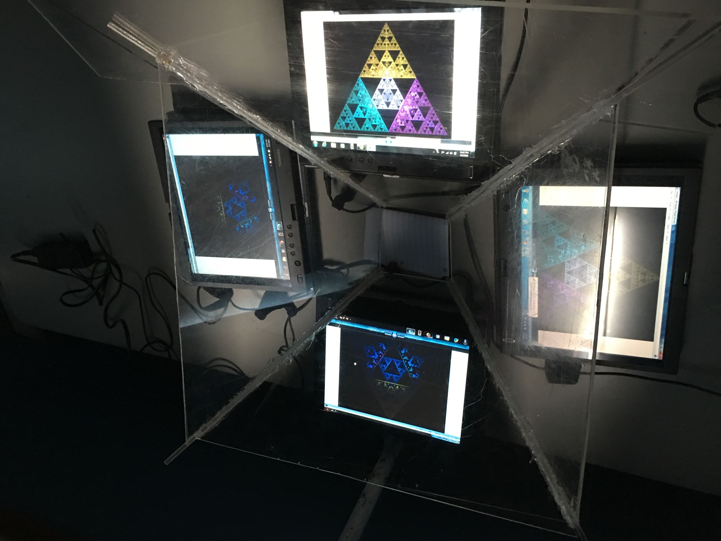 3D Hologram Enlarged : 8 Steps - Instructables