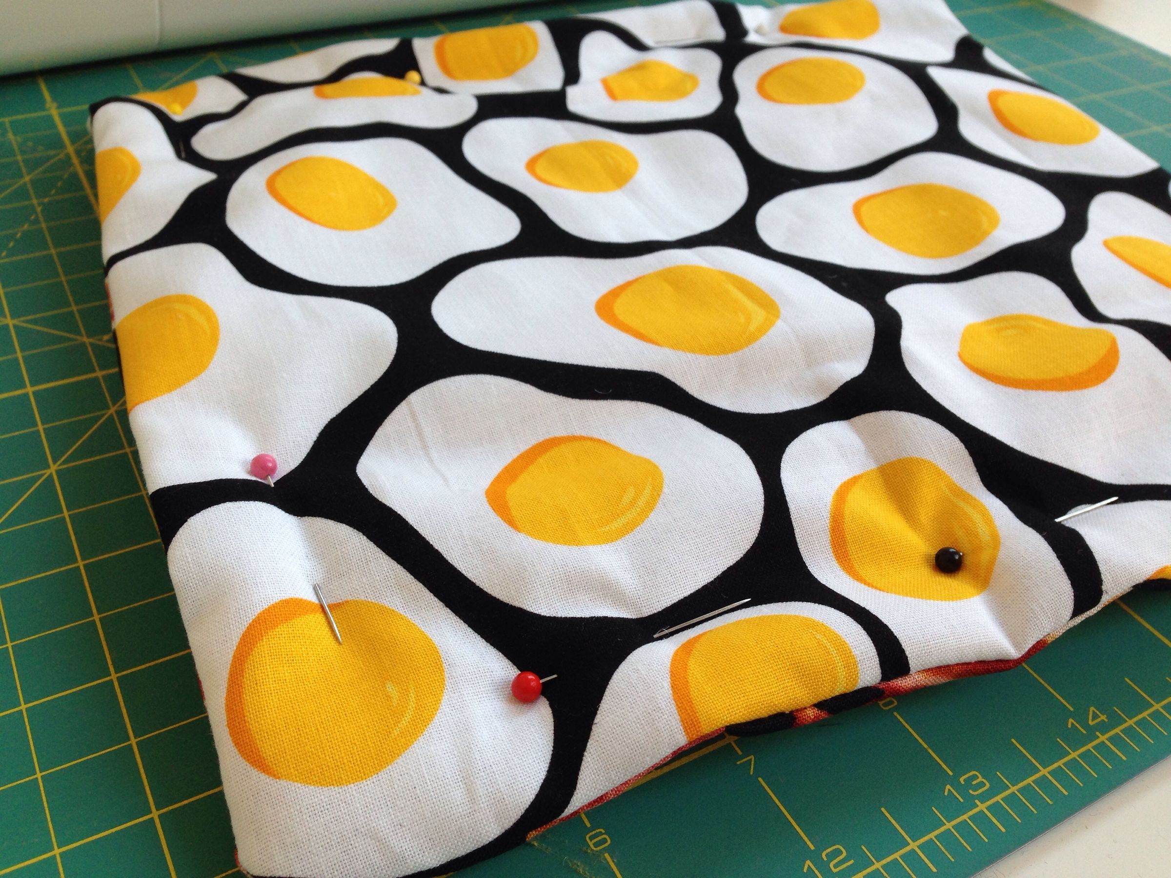 Easy and Stylish Fabric Pan Protectors : 8 Steps (with Pictures ...