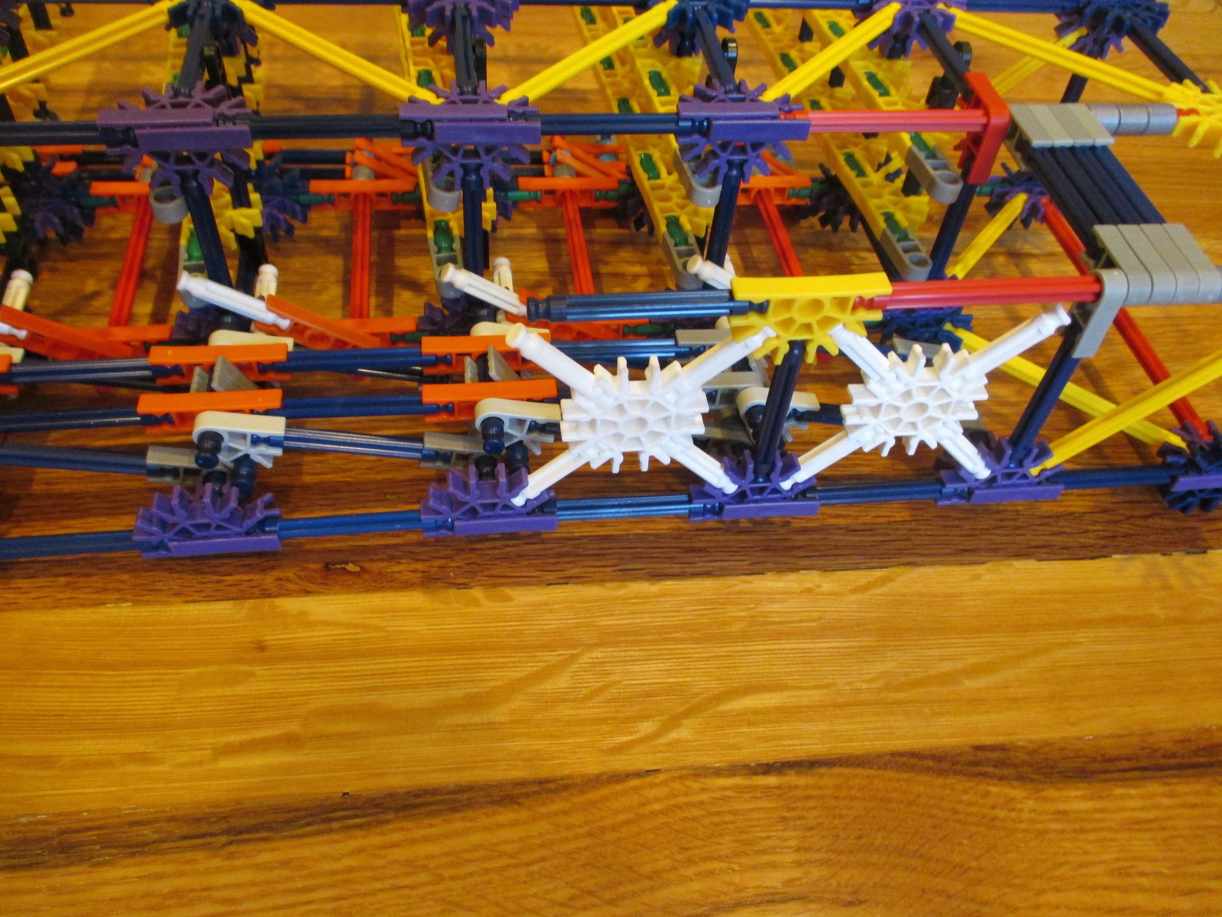 8-Ball Drawbridge Lift: a K'nex Ball Machine Lift : 17 Steps ...