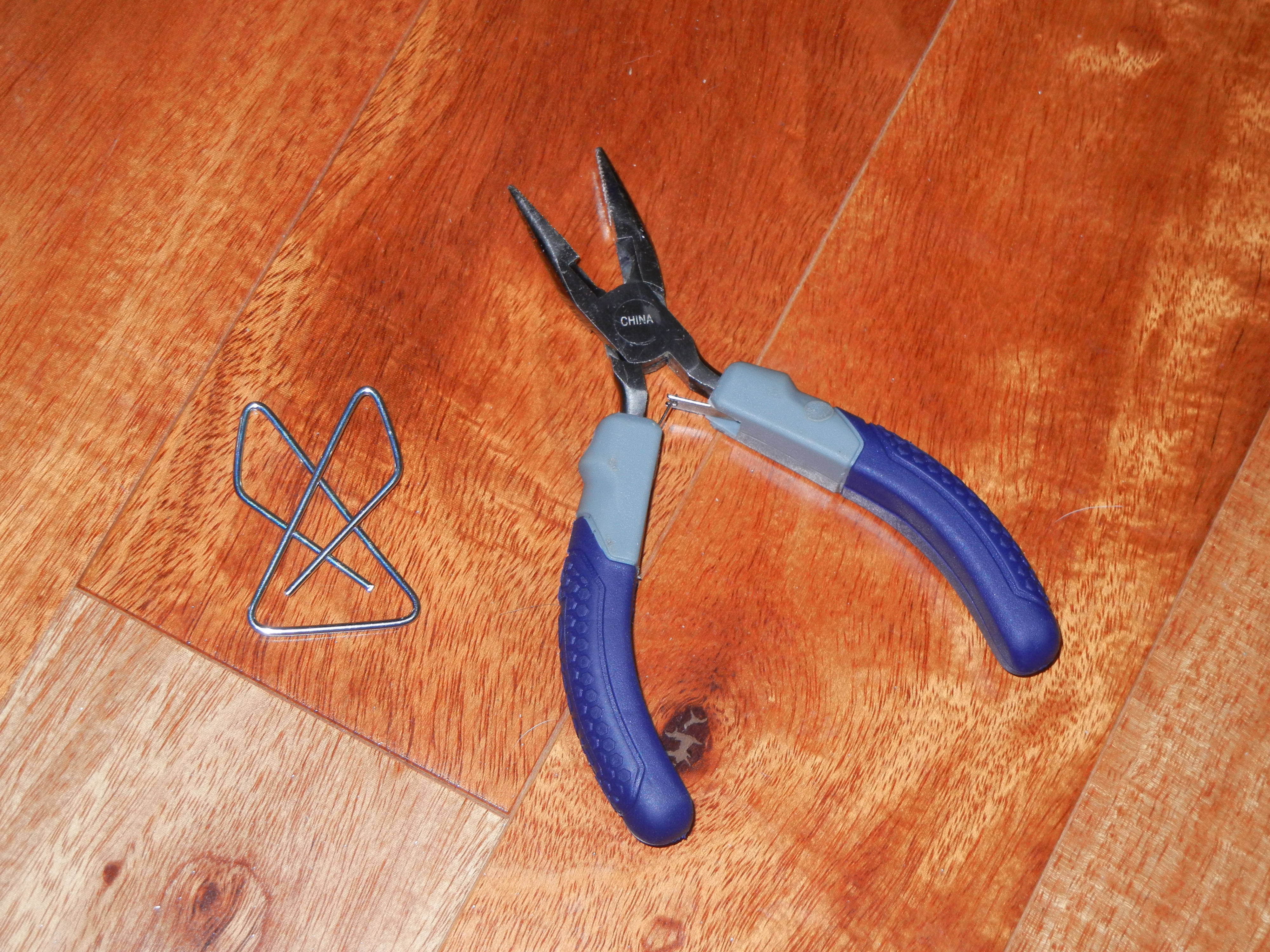 Simple Phone Stand. : 6 Steps - Instructables