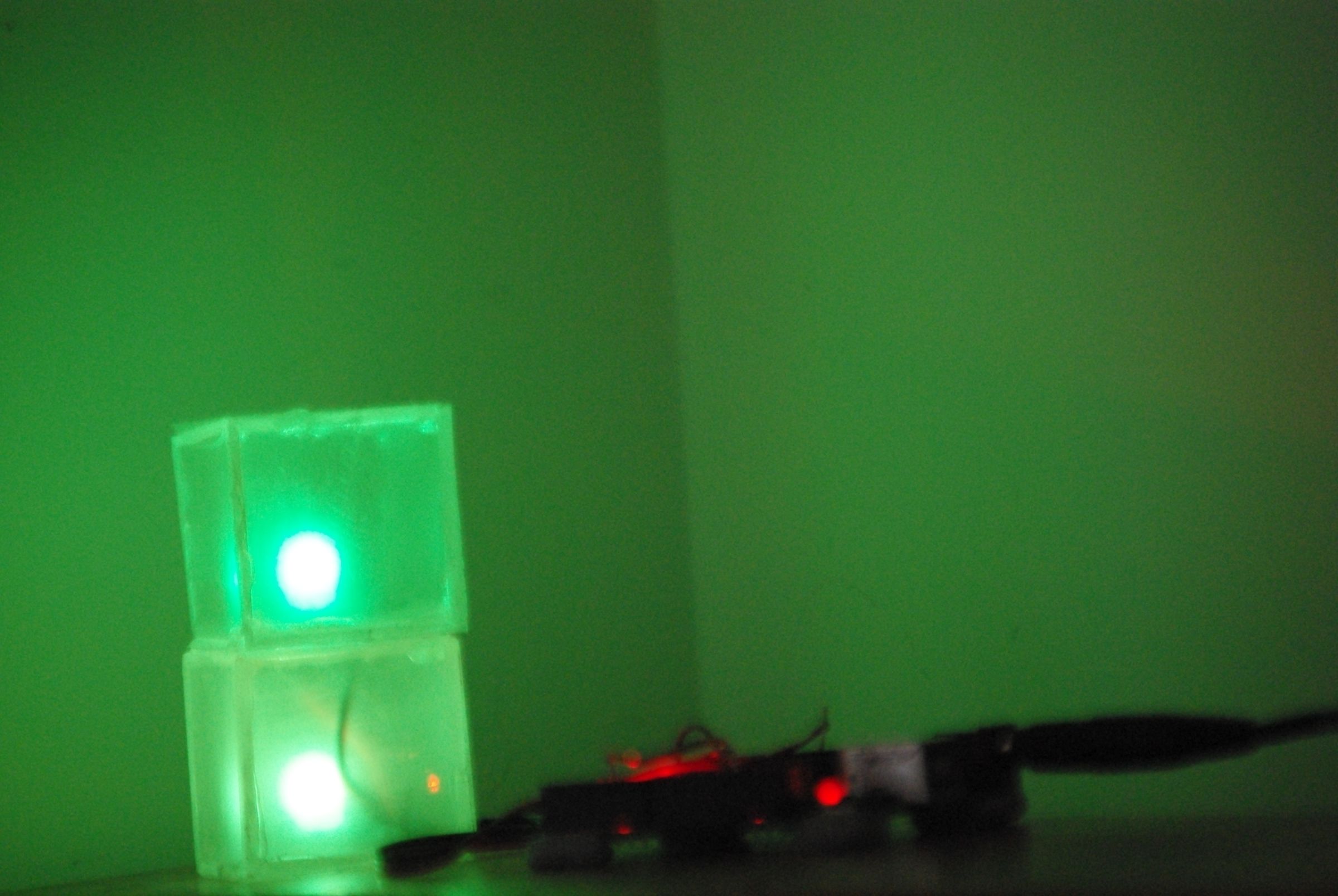 Stackable LED Cubes! : 10 Steps - Instructables