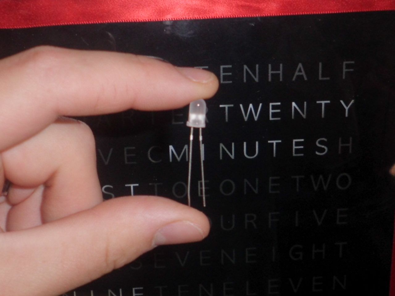 The Red/Green LED Guide : 3 Steps - Instructables