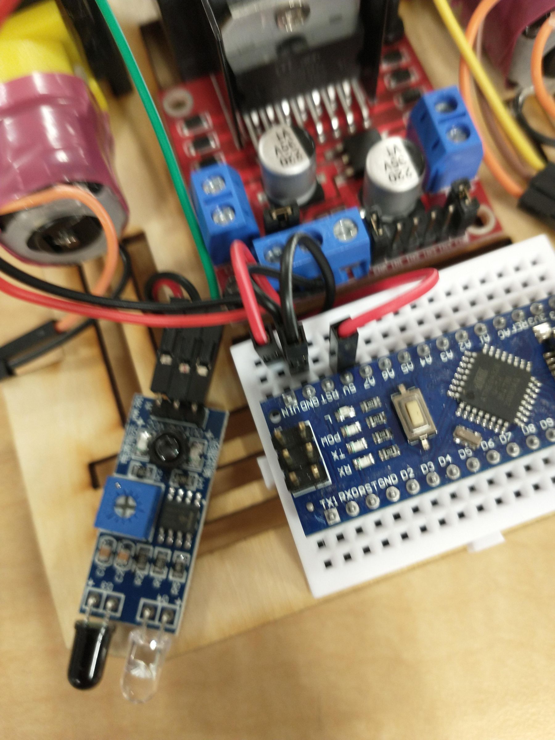 Autonomous Robot Racer: Scratch Mode : 10 Steps (with Pictures ...