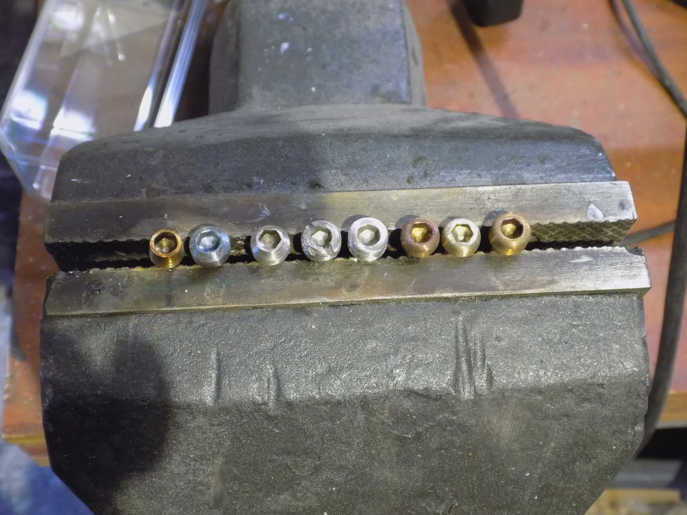 Customize Bolts for Your Projects! - Instructables