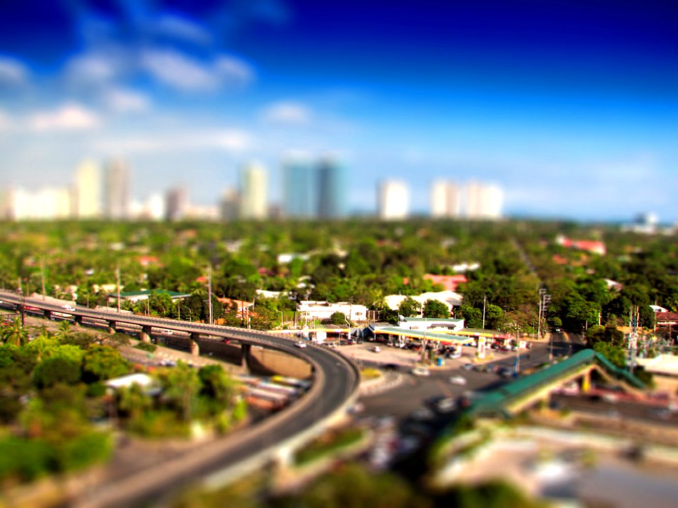 How to Achieve Miniature Effect Via Photoshop : 12 Steps (with Pictures ...