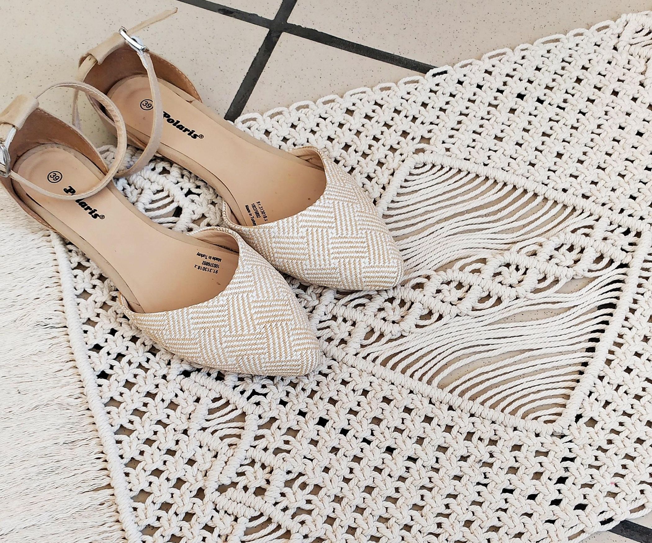 How to Make a Bohemian Macrame Rug : 14 Steps (with Pictures ...