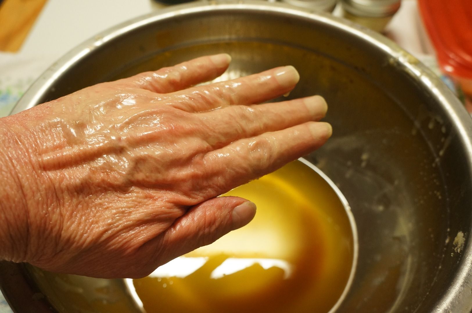 Hand and Foot Hot Wax Treatment : 10 Steps (with Pictures) - Instructables