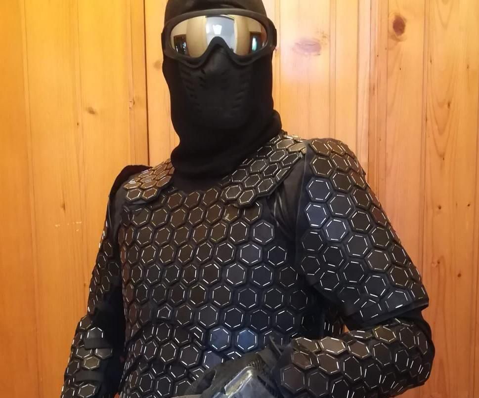 DIY Cyberpunk Armor : 9 Steps - Instructables
