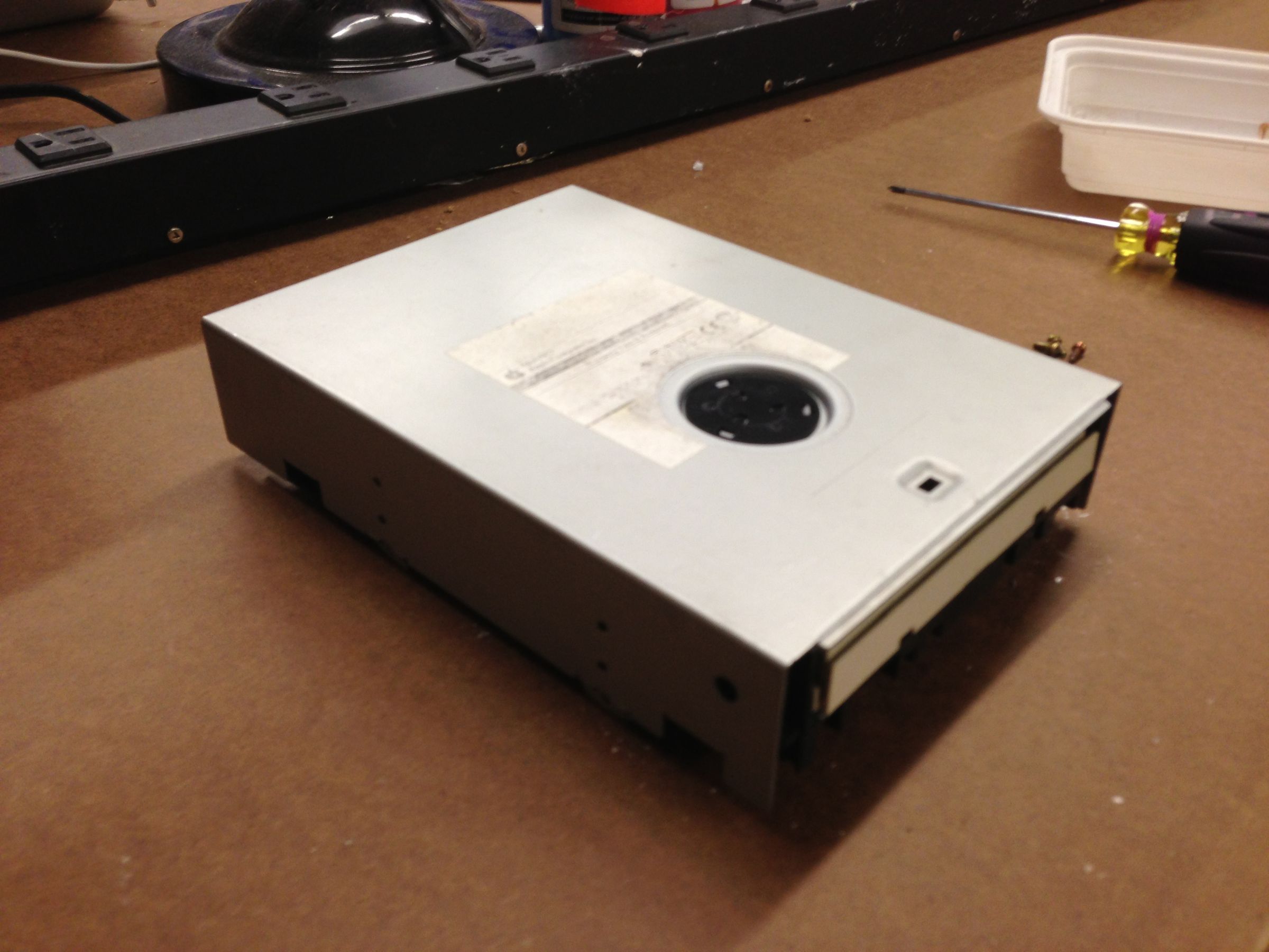 CD-ROM Agitator : 7 Steps - Instructables
