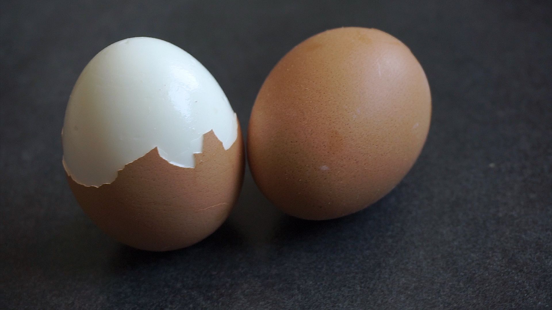 How to Peel Eggs Easily : 6 Steps - Instructables