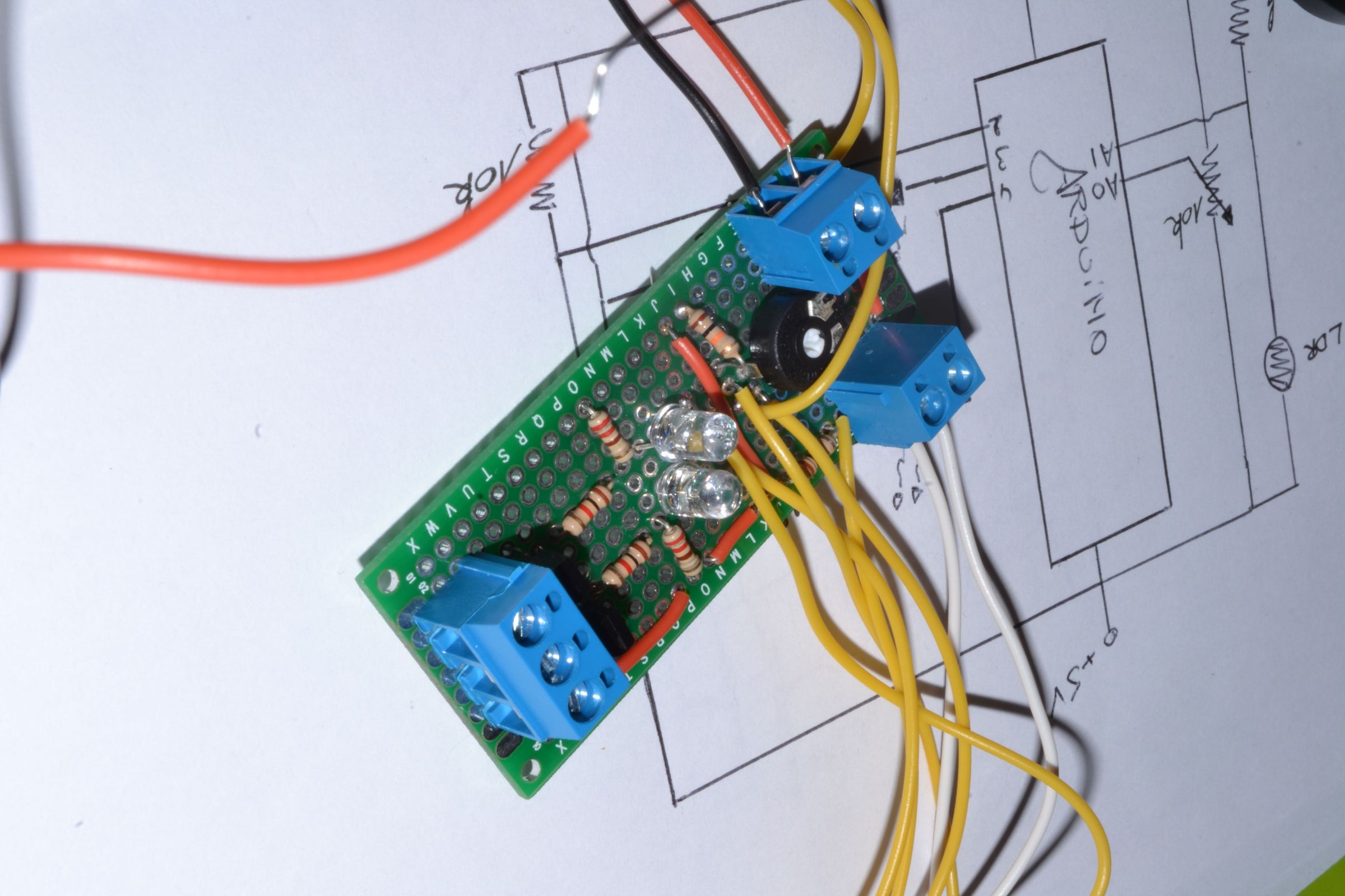 Laser Triggered High Speed Photography (for $5 +arduino) : 6 Steps - Instructables