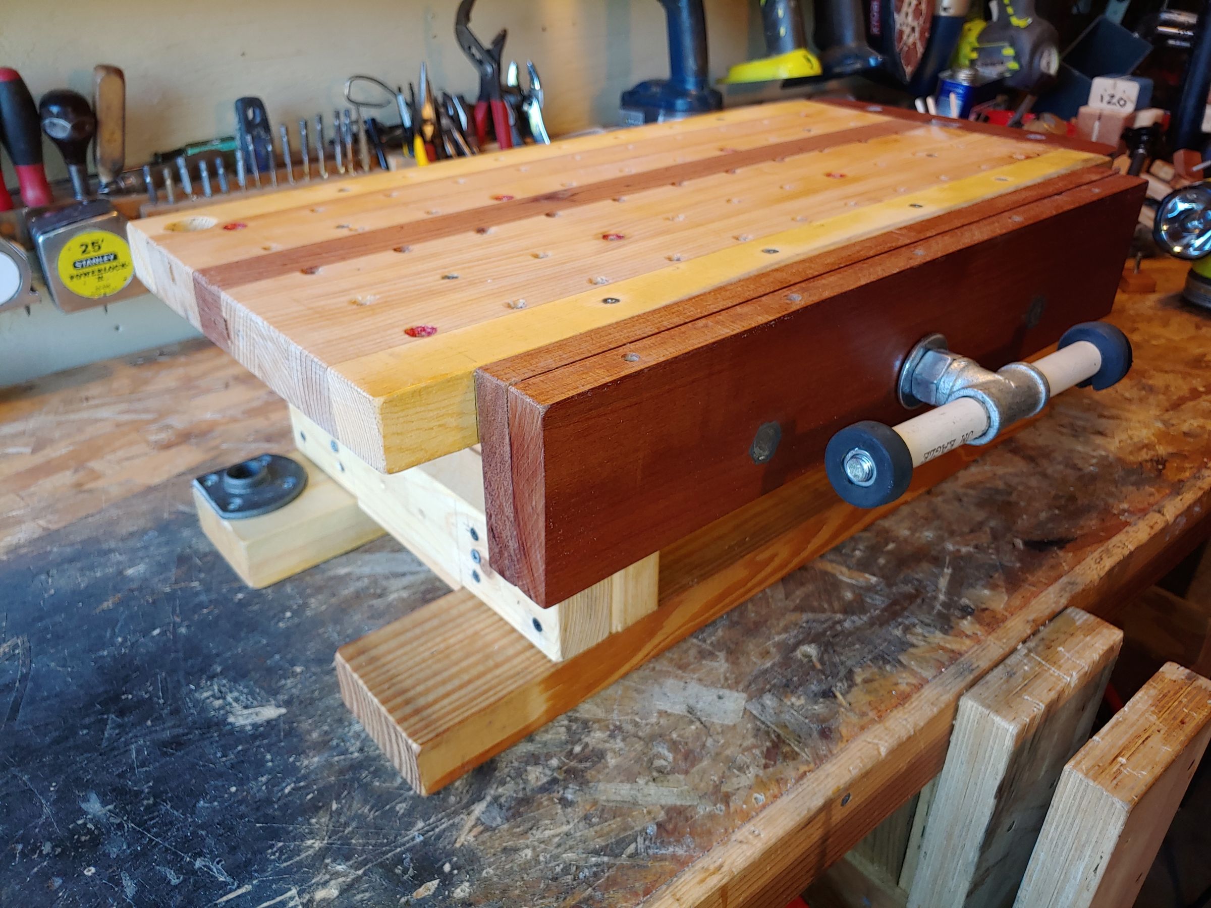 Mini-Work Bench : 10 Steps - Instructables