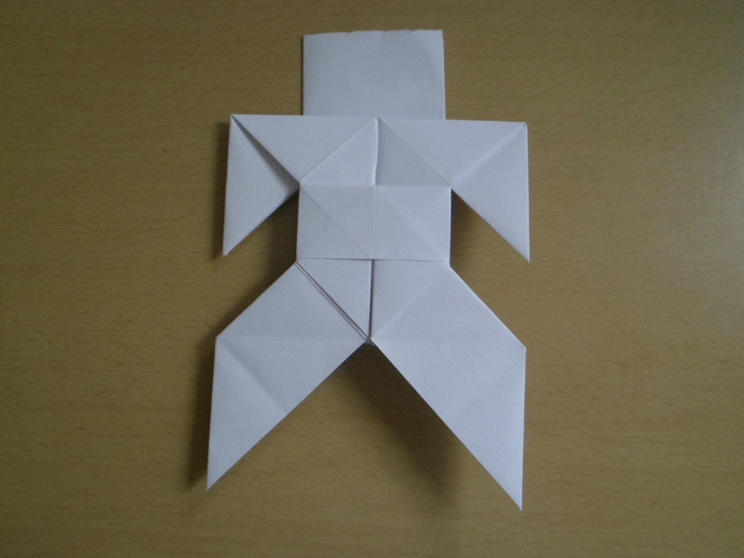 Origami Robo : 8 Steps - Instructables