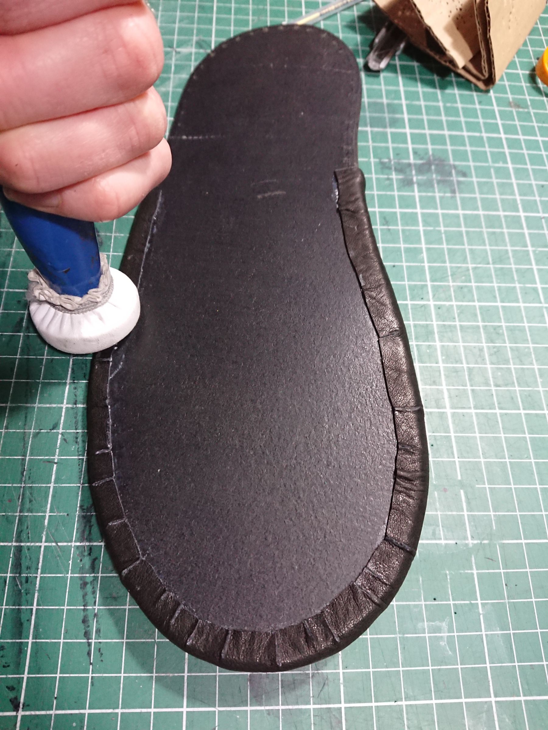 Making Leather Slippers : 9 Steps (with Pictures) - Instructables