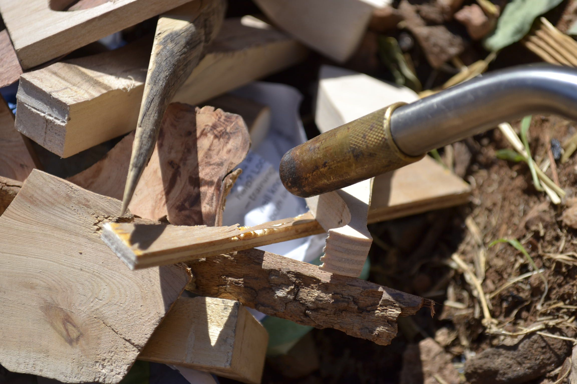 Survival Pine Tar: Pitchsticks, Fire Starter, Super Glue!! : 7 Steps ...