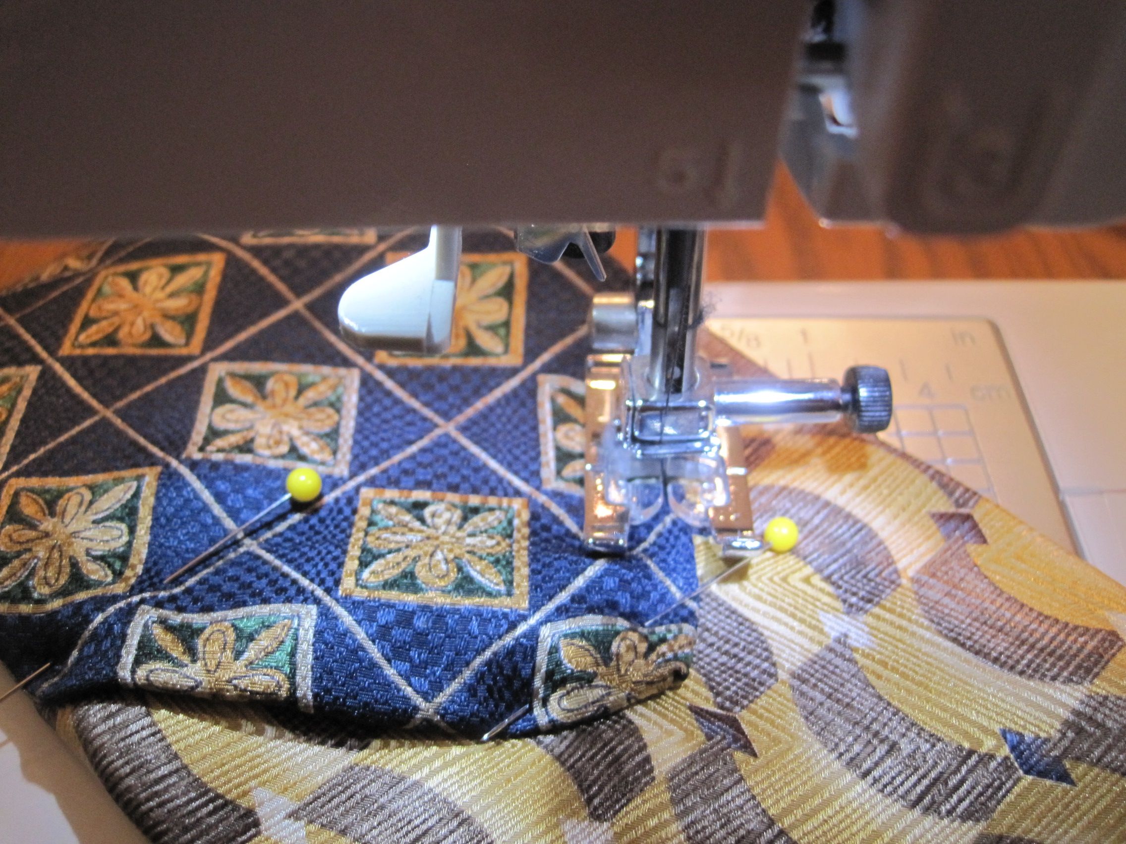 The Easiest and Funkiest Neck Tie Belt EVER : 4 Steps - Instructables