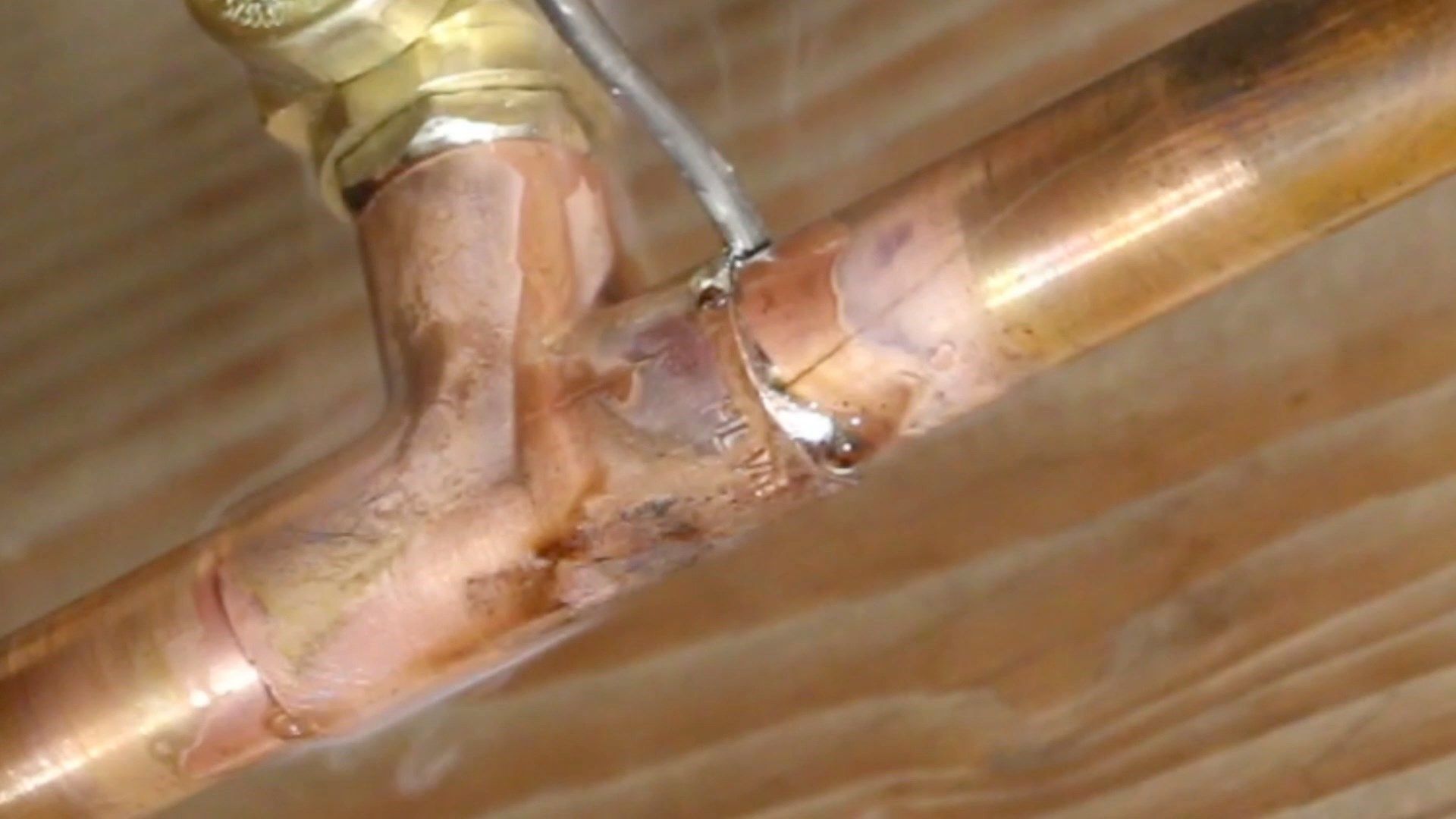How to Connect a Water Line to Your Refrigerator : 7 Steps (with ...