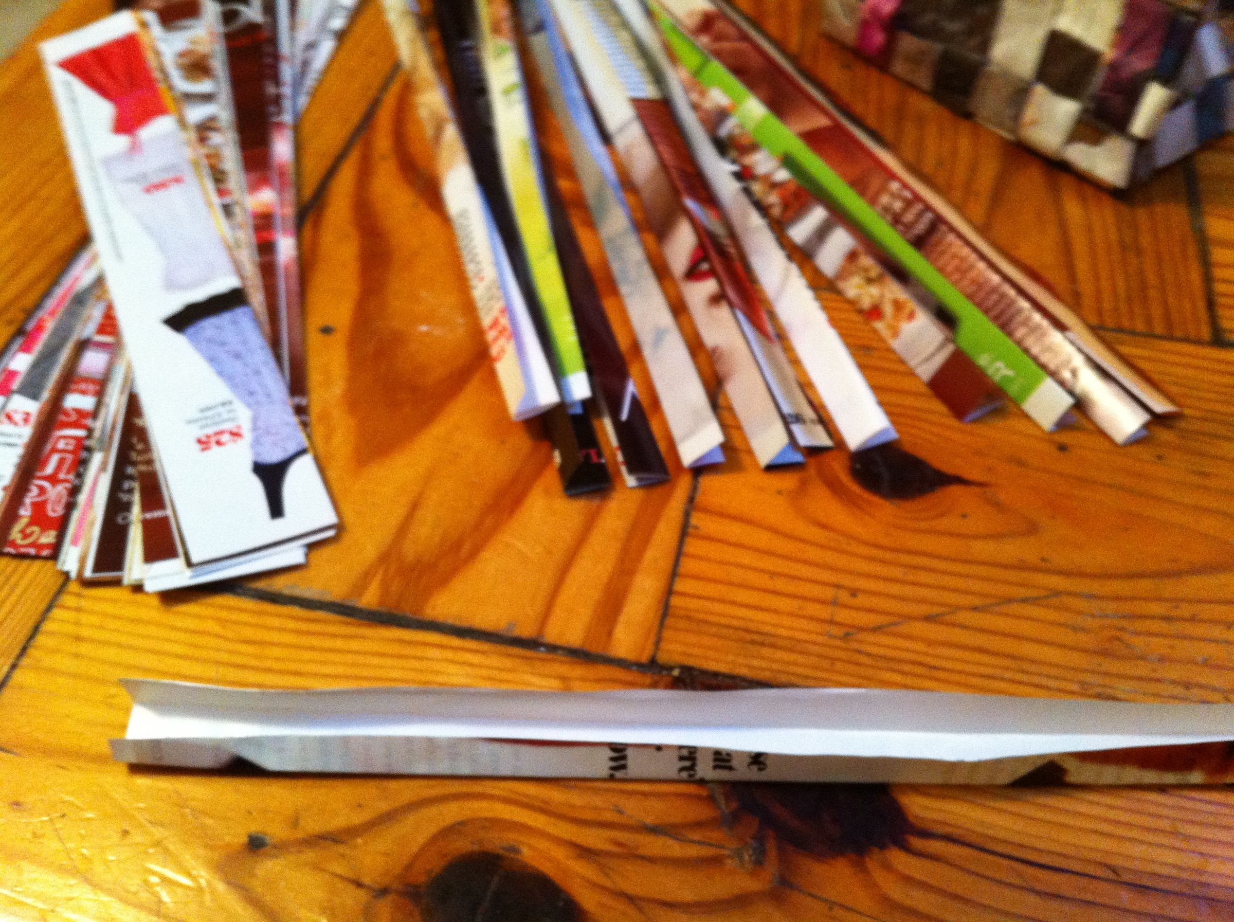 Recycled Magazine Gift Bag : 5 Steps (with Pictures) - Instructables