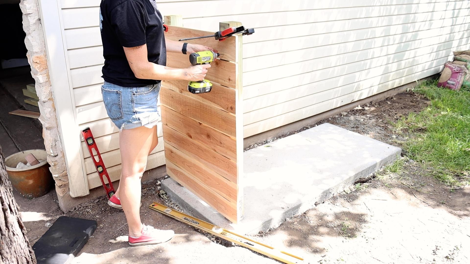 DIY Privacy Fence for Trash Cans (and Other Ugly Stuff) : 11 Steps ...