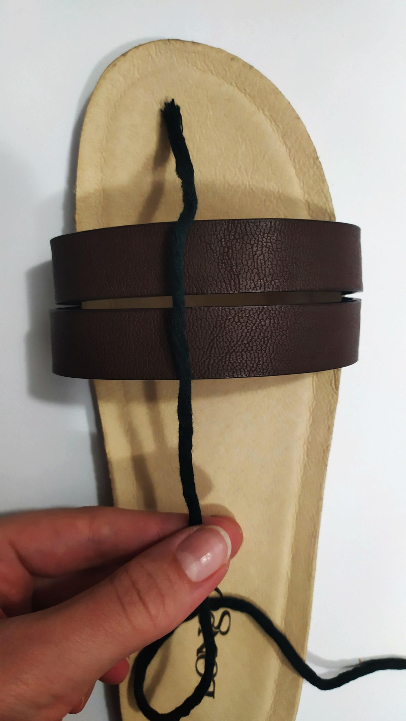 How to Make Bohemian Macrame Slippers From Scratch : 7 Steps (with ...