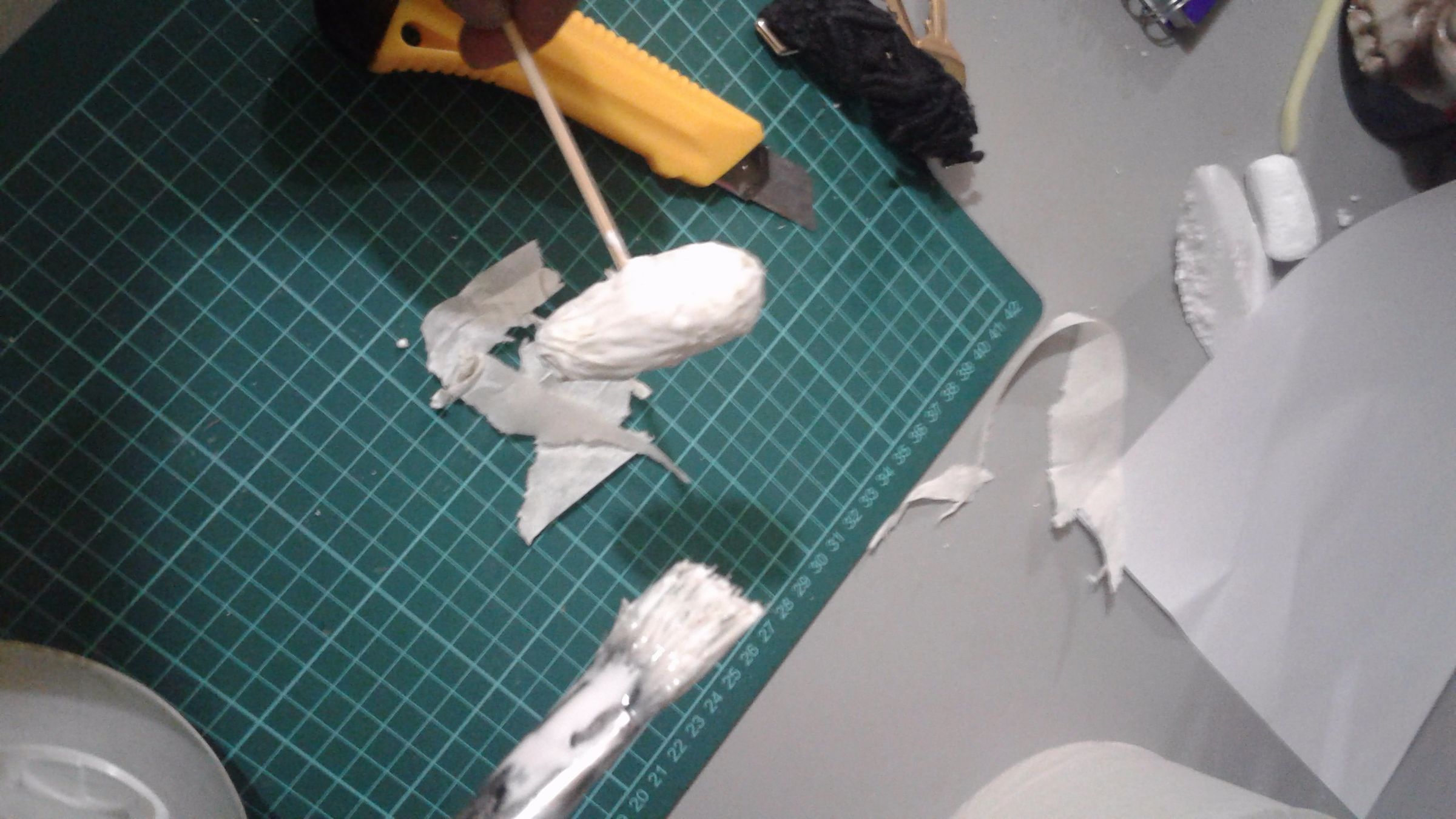 Stooge Table WEREWOLF Made in Cold Porcelain : 12 Steps (with Pictures ...