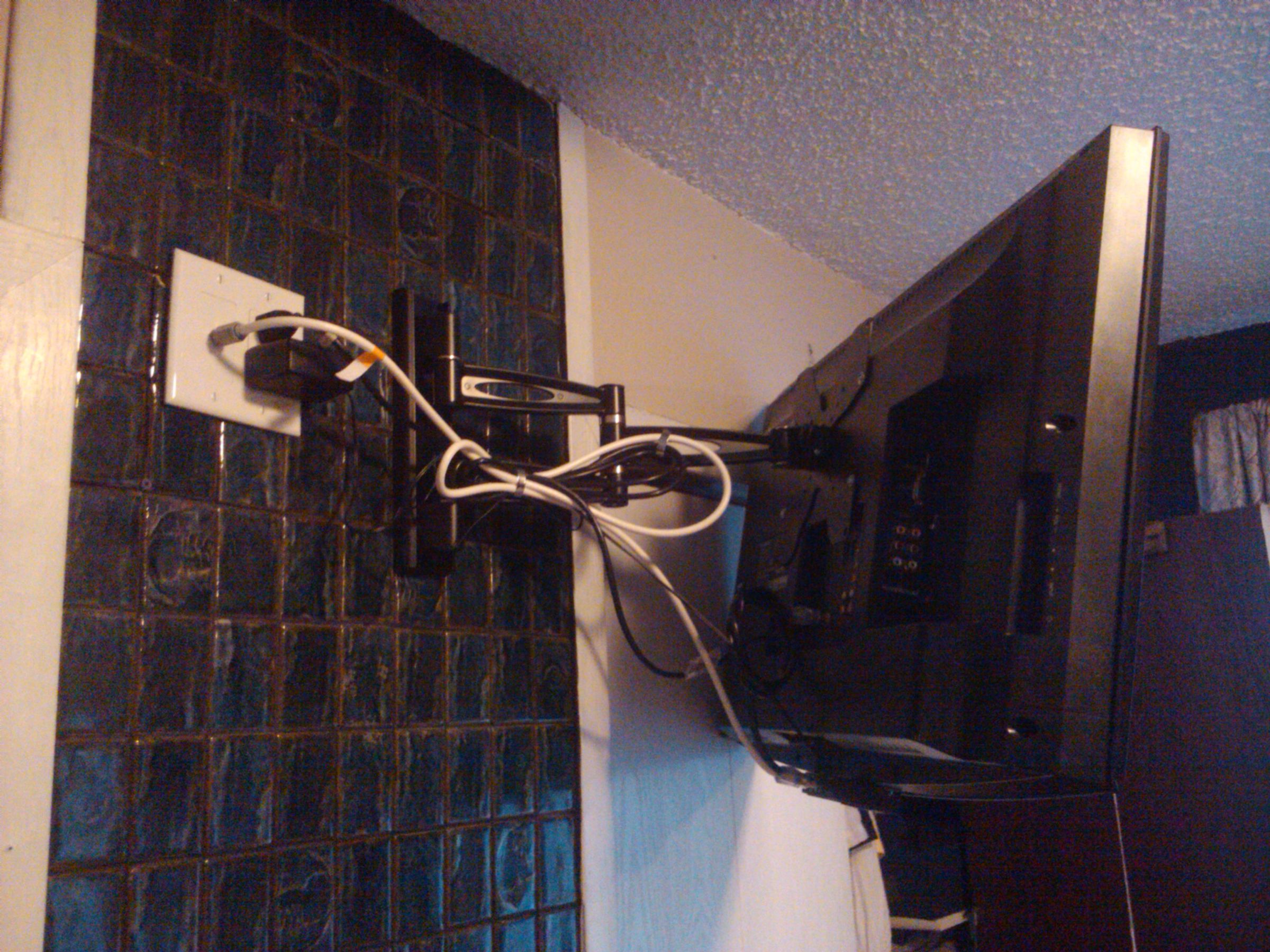 Hide Your Tv Wires in the Wall : 6 Steps - Instructables