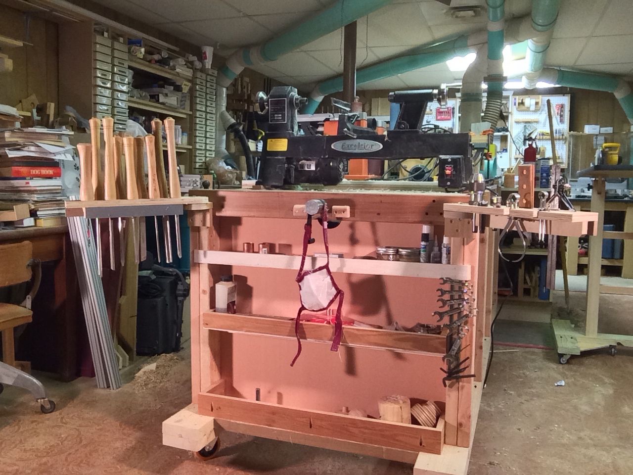 Multi-Tool Flip-Top Table : 12 Steps (with Pictures) - Instructables