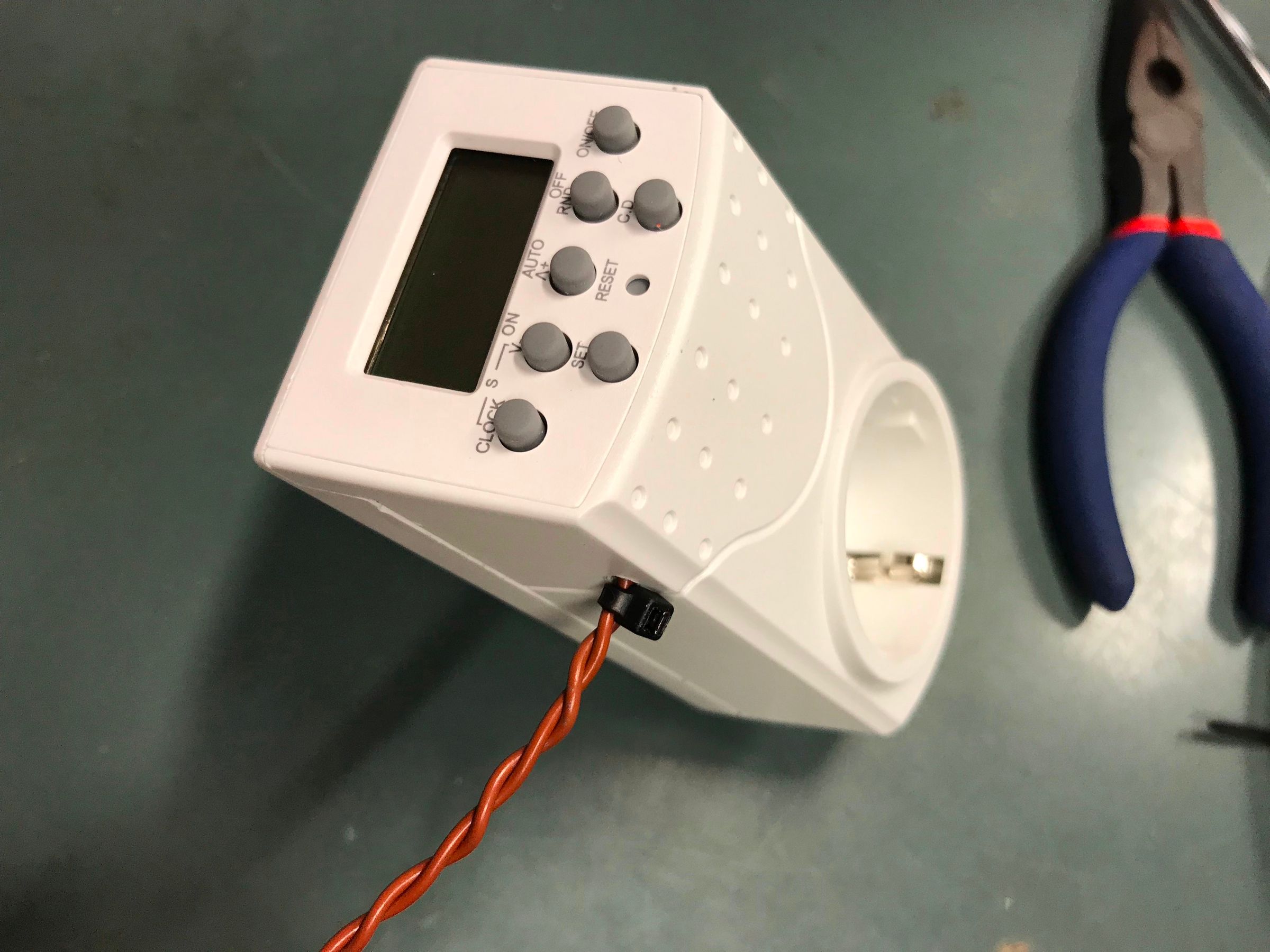DIY Filament Sensor for 3D-printers : 6 Steps - Instructables