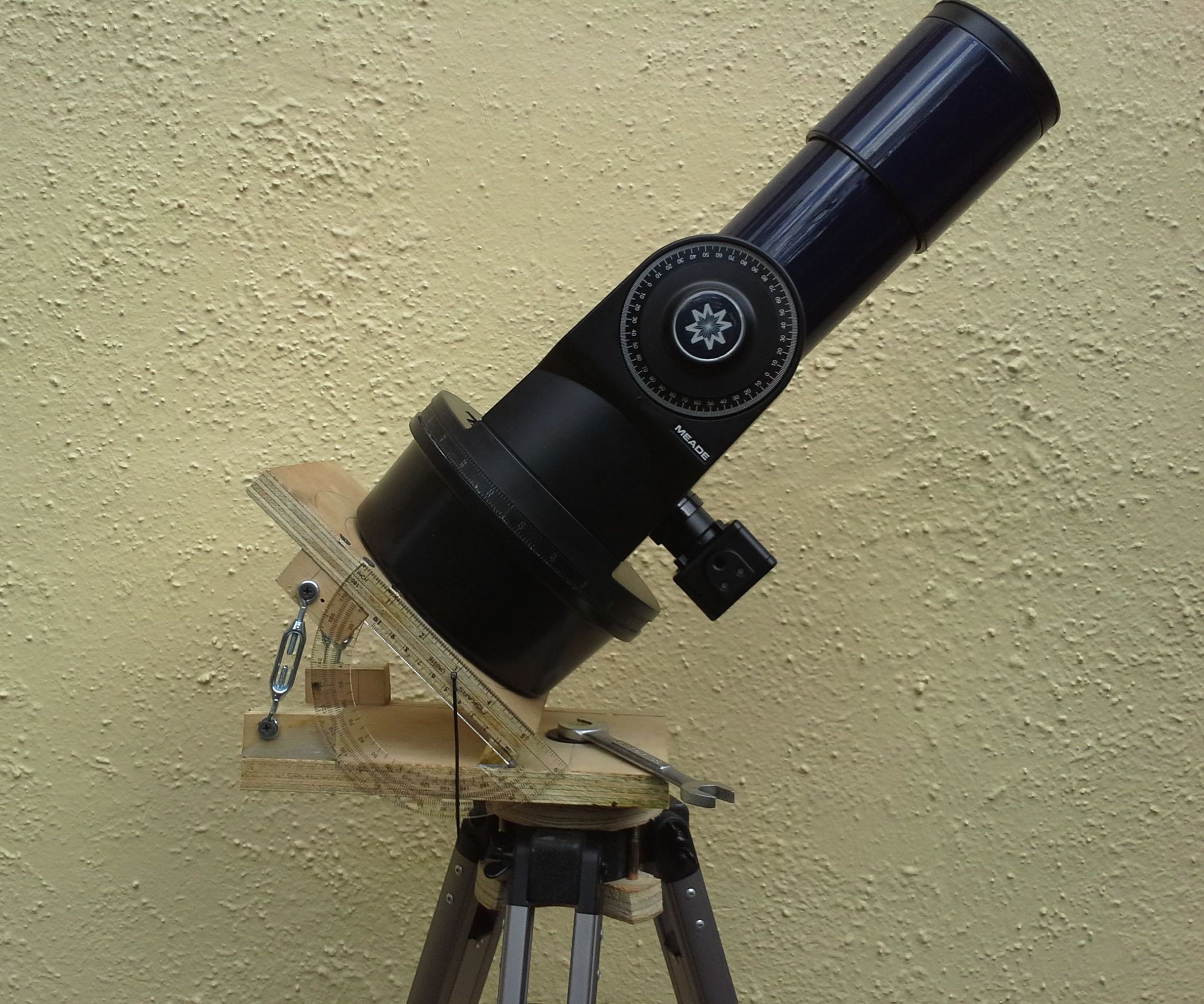 Adjustable Equatorial Wedge (Telescope Tripod Meade ETX60/70) (with ...