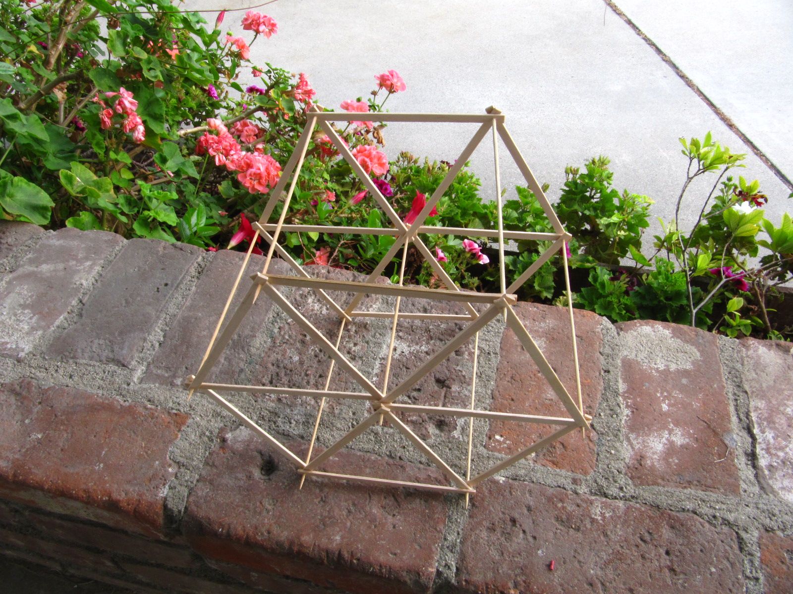 Solar Powered Ferris Wheel Toy : 3 Steps (with Pictures) - Instructables