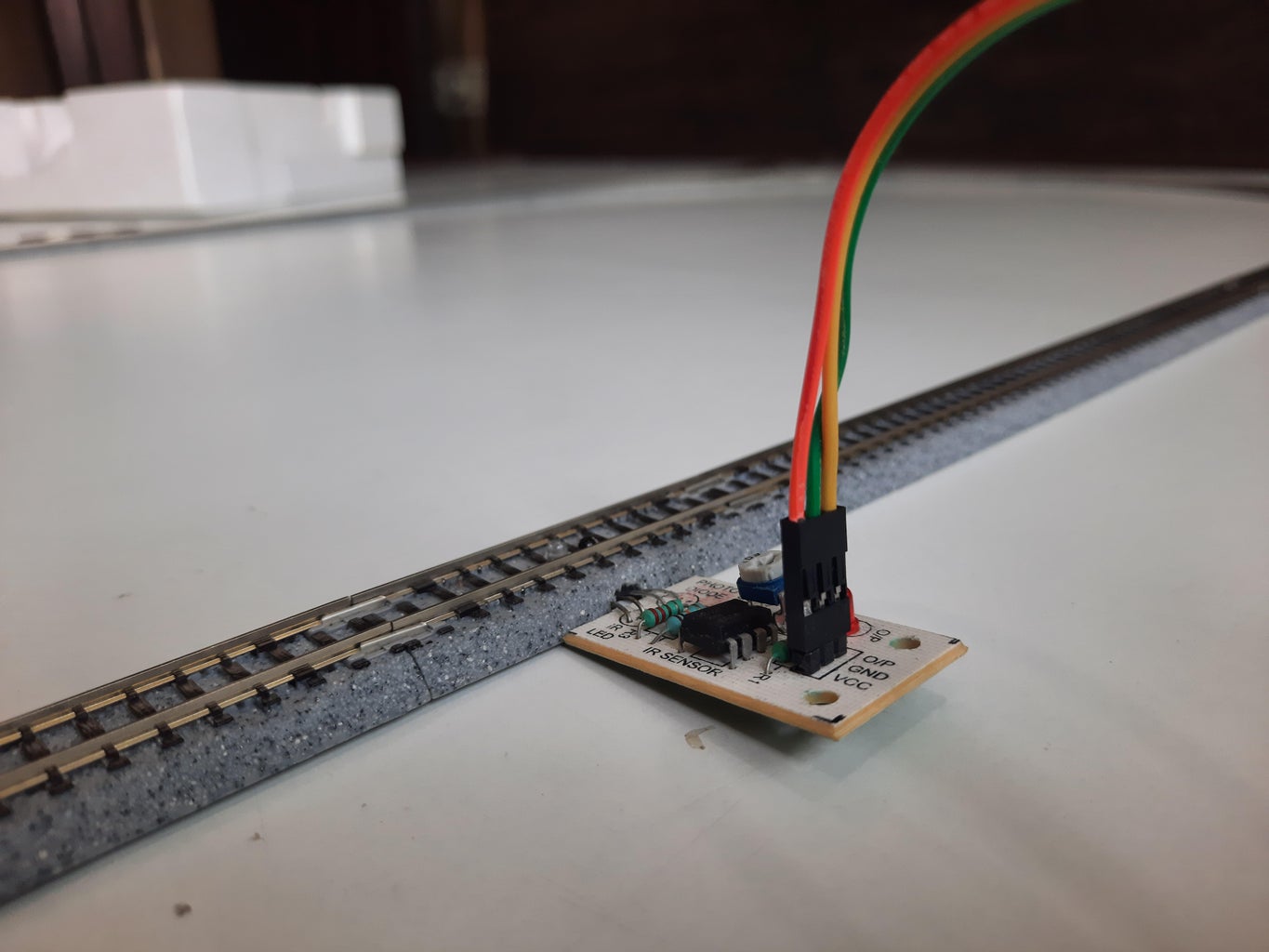 Raspberry Pi Pico Controlled Simple Automated Model Railroad Model 1182
