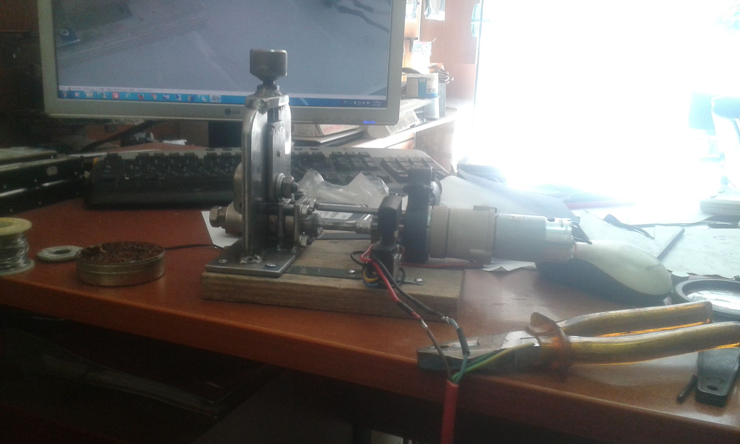 DIY Cable Stripper Machine for Recycling Copper Wires. : 10 Steps (with ...