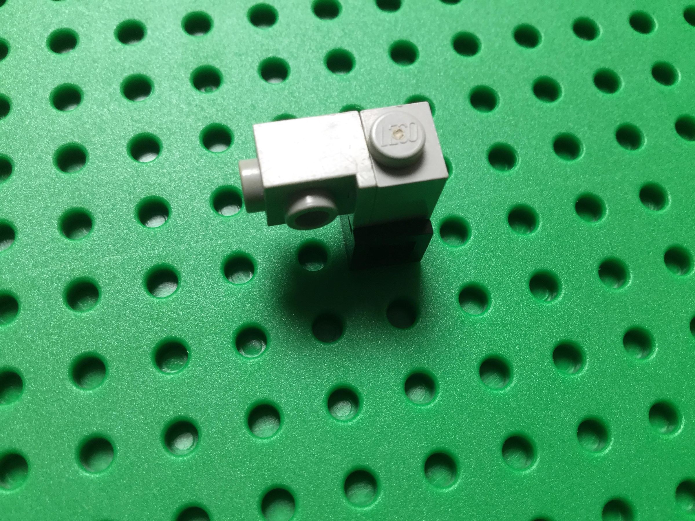 Lego Portal Gun, Chell Figure and Companion Cube : 4 Steps - Instructables