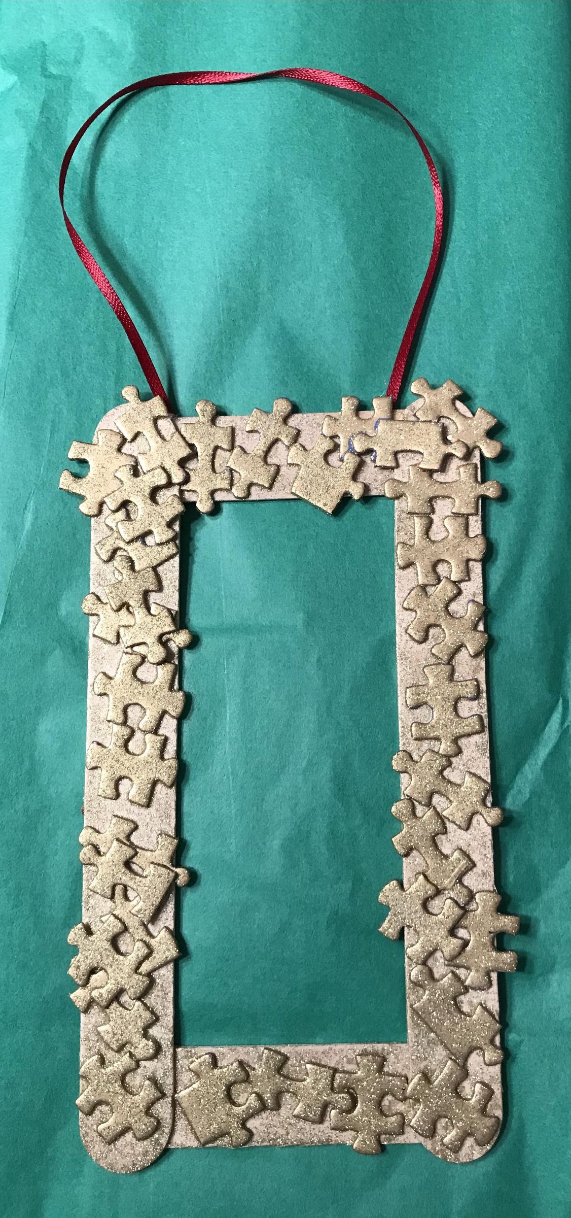 Puzzle Piece Picture Frame Christmas Ornament : 6 Steps - Instructables
